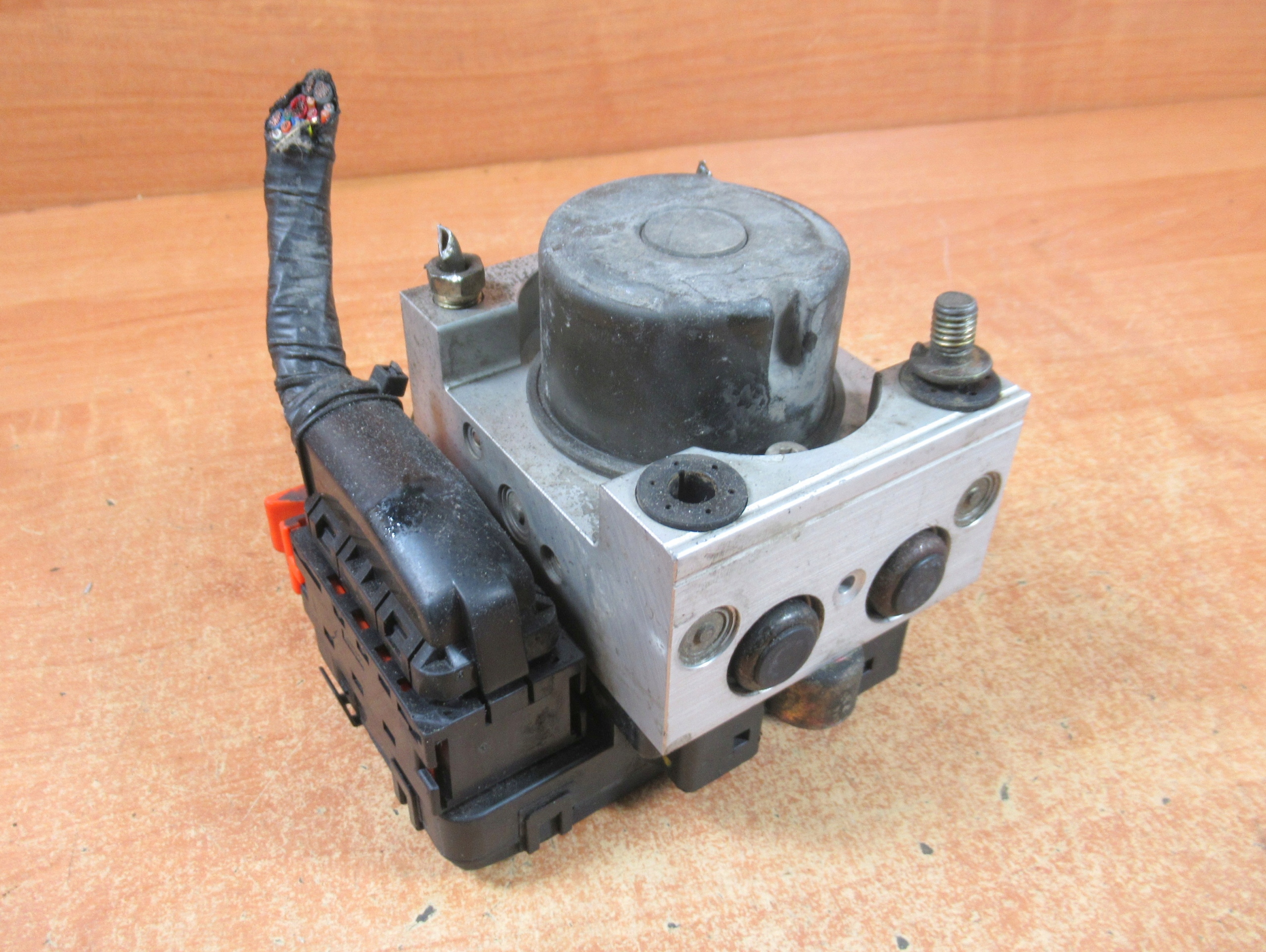 Hyundai OE 58910-02800 pompa hamulcowa za 600.00PLN z PORSZEWICE ...