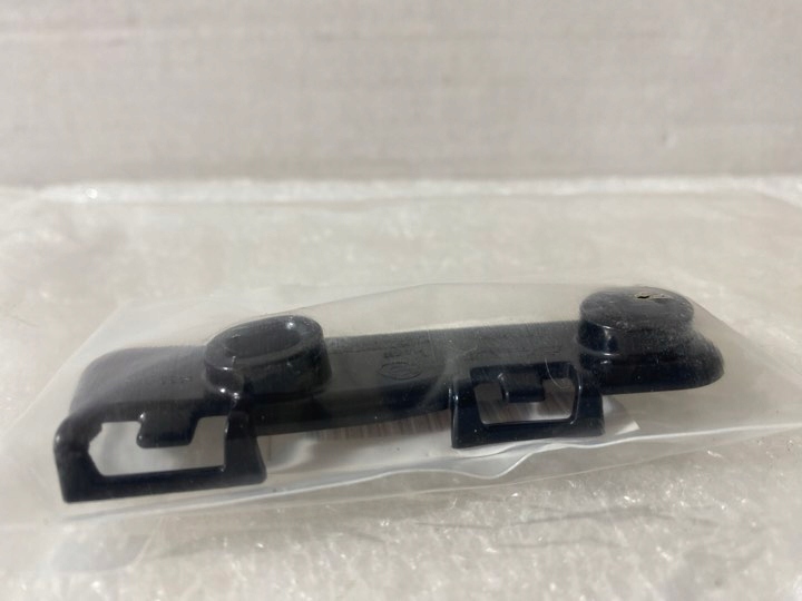 BMW X1 F48 ślizg zderzaka lewy przód 7354769 51117354769 ORYGINAŁ BMW ...