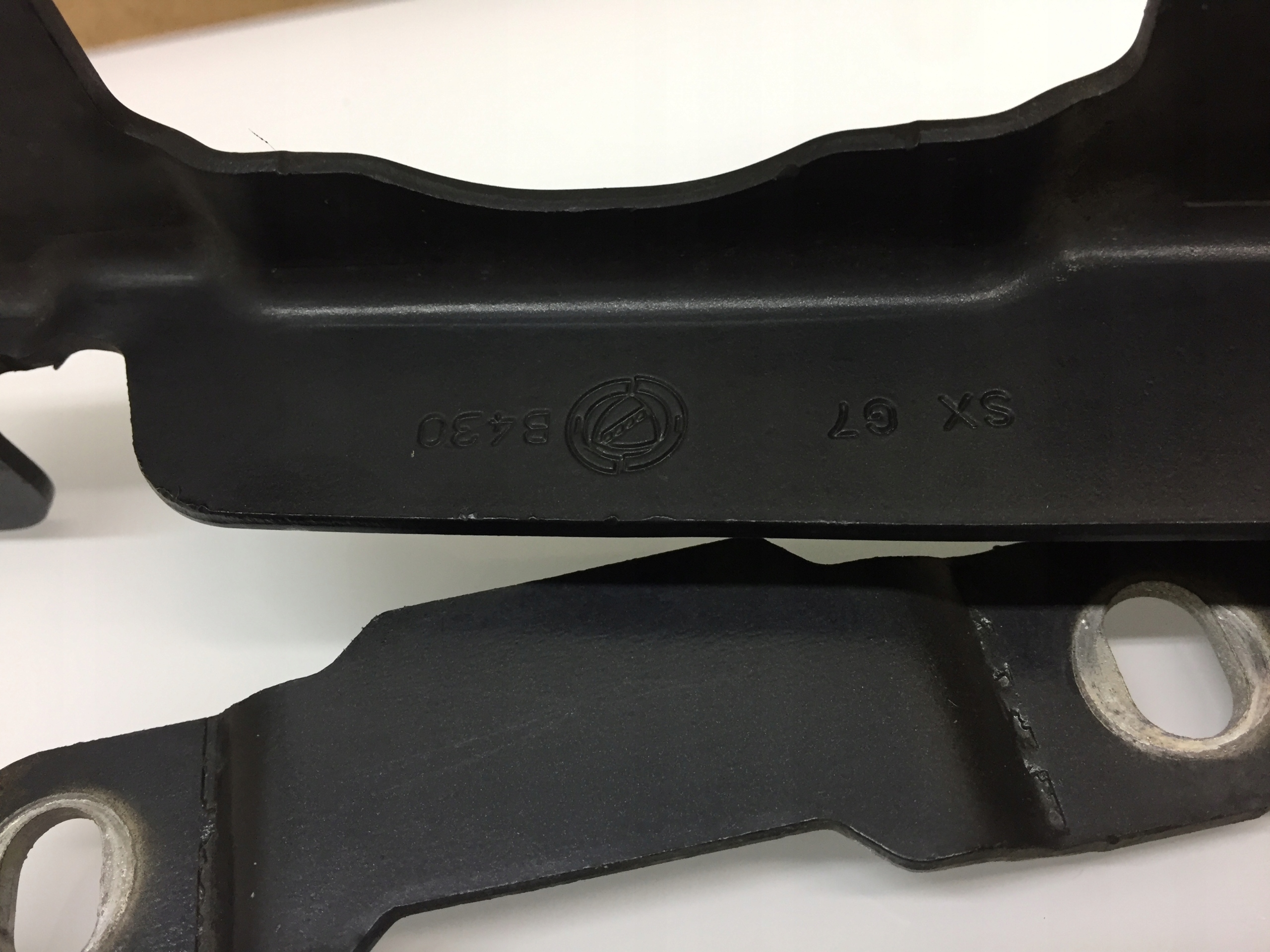 ALFA ROMEO 159 ПЕТЛИ КАПОТА КОМПЛЕКТ купити на Avtoex з Польщі в ...