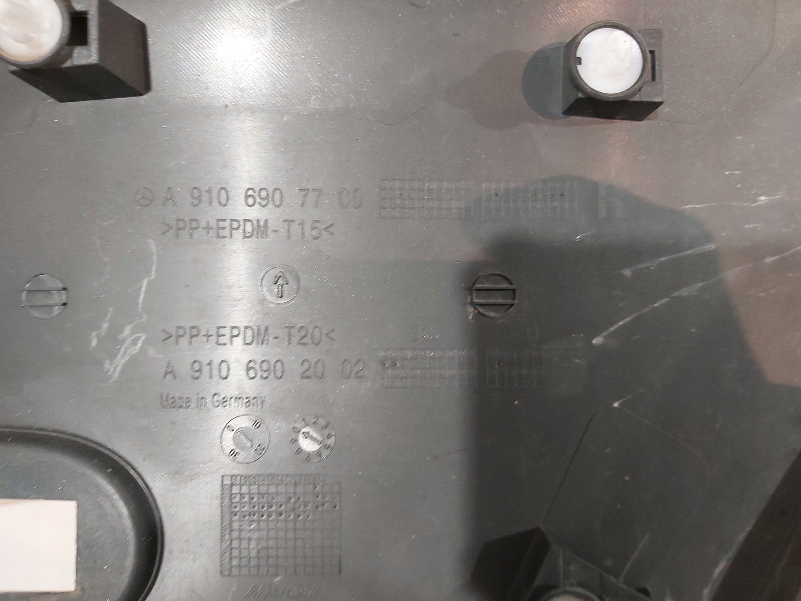 A 910 690 77 00 A 910 690 77 00 - Молдинг задня бічна ліва права ...