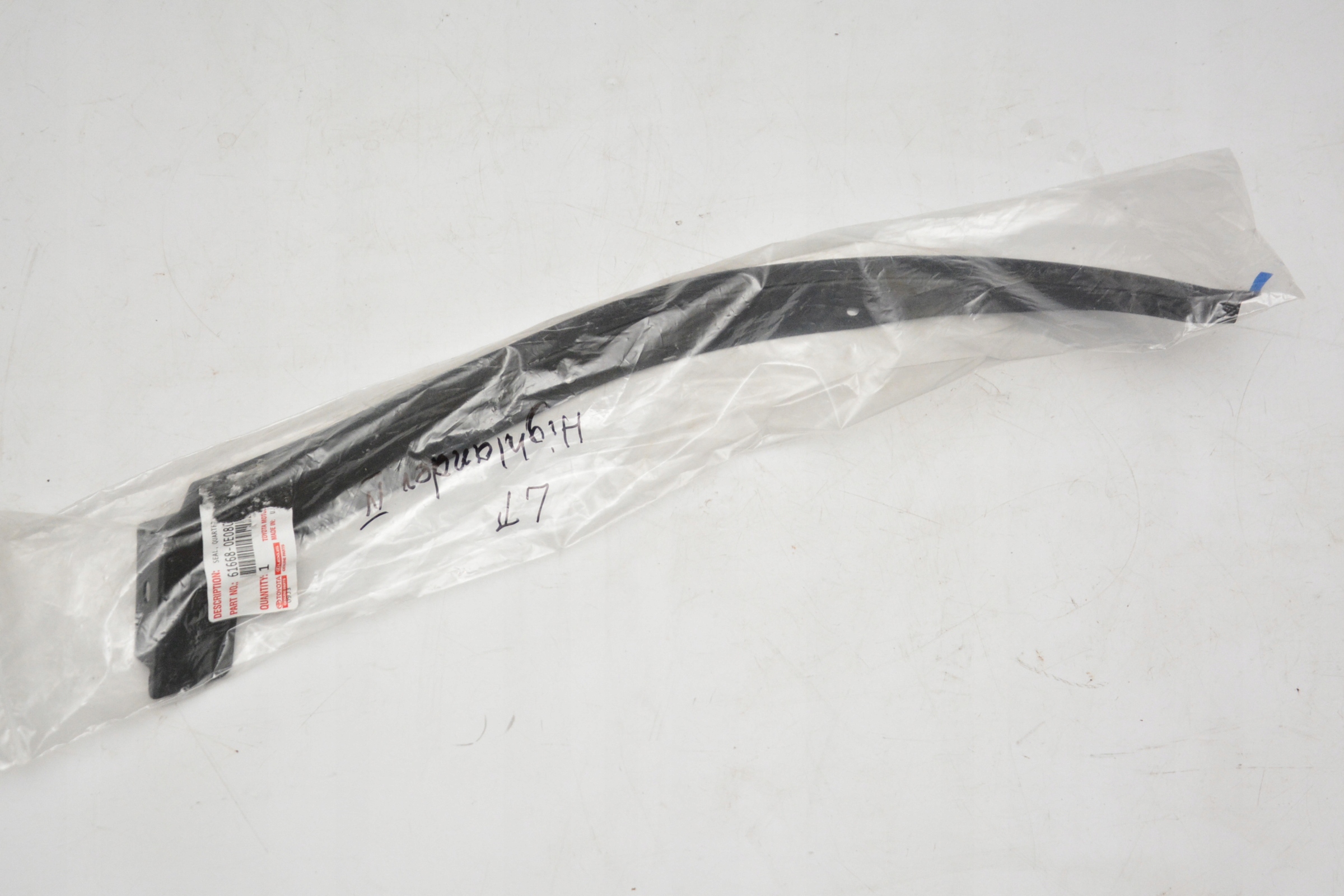 Listwa błotnika Lewy tył Toyota Highlander IV 61668-0E080 A61668-0E080 ...