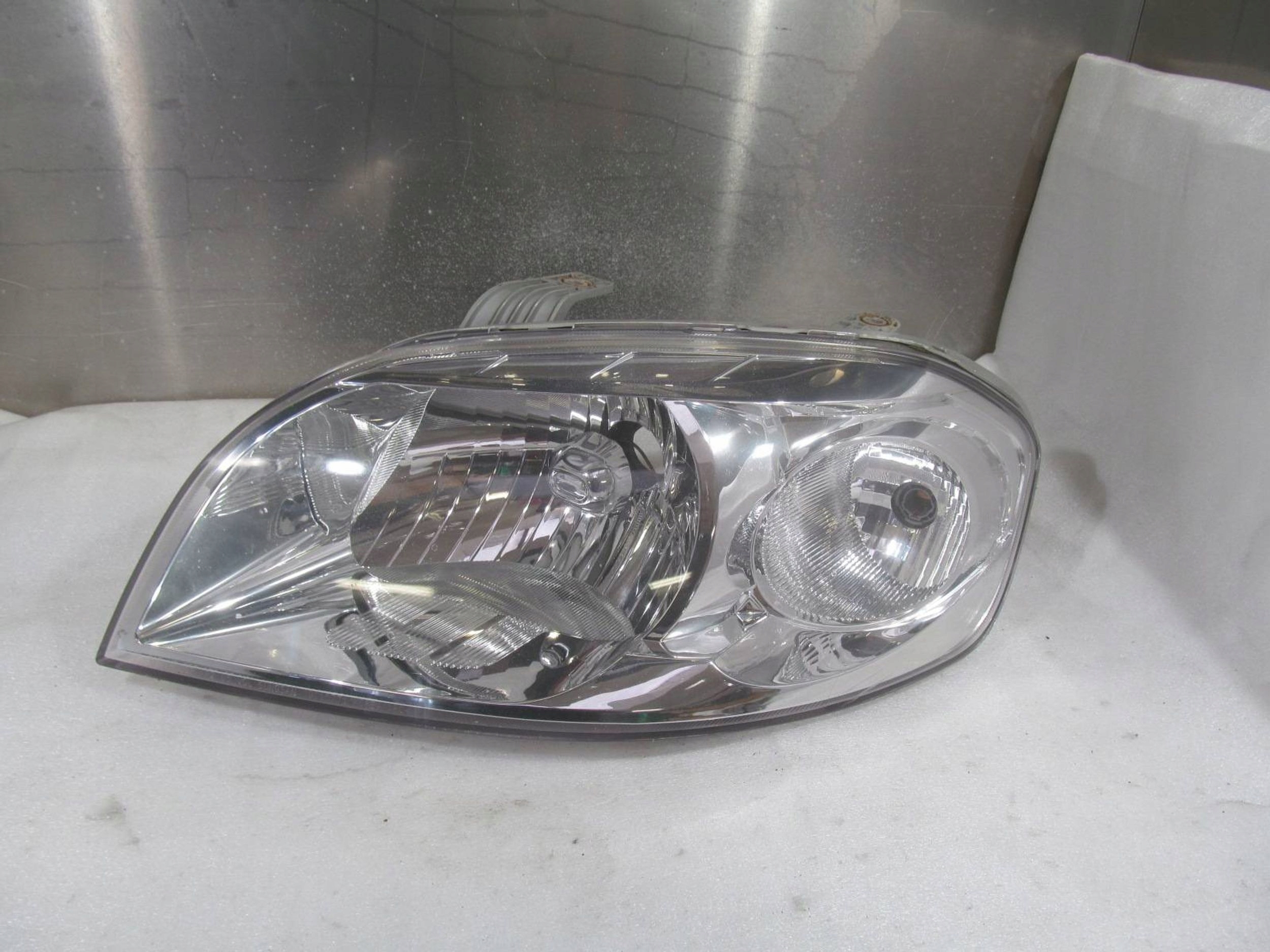 Chevrolet Aveo Фары w Oświetlenie samochodu - części - Allegro.pl