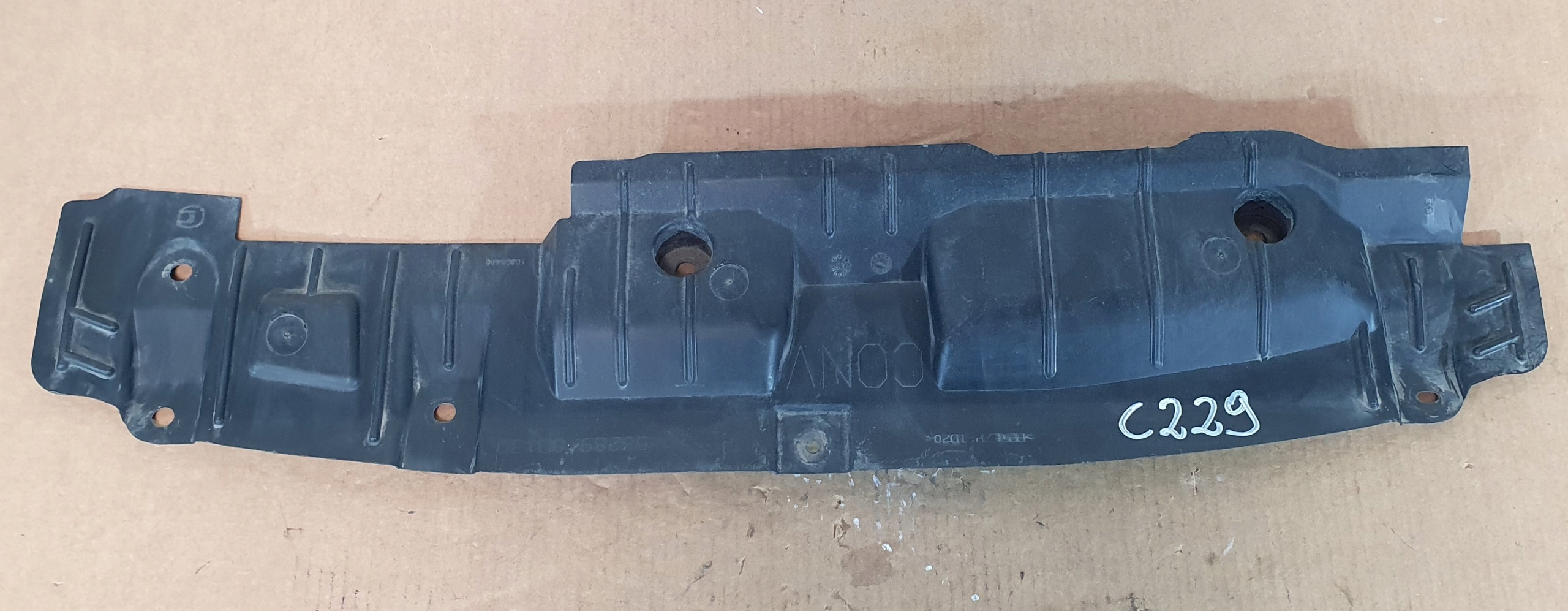 Toyota OE 53289-0D130 płyta pod zderzak yaris za 45.29PLN z Kielce ...