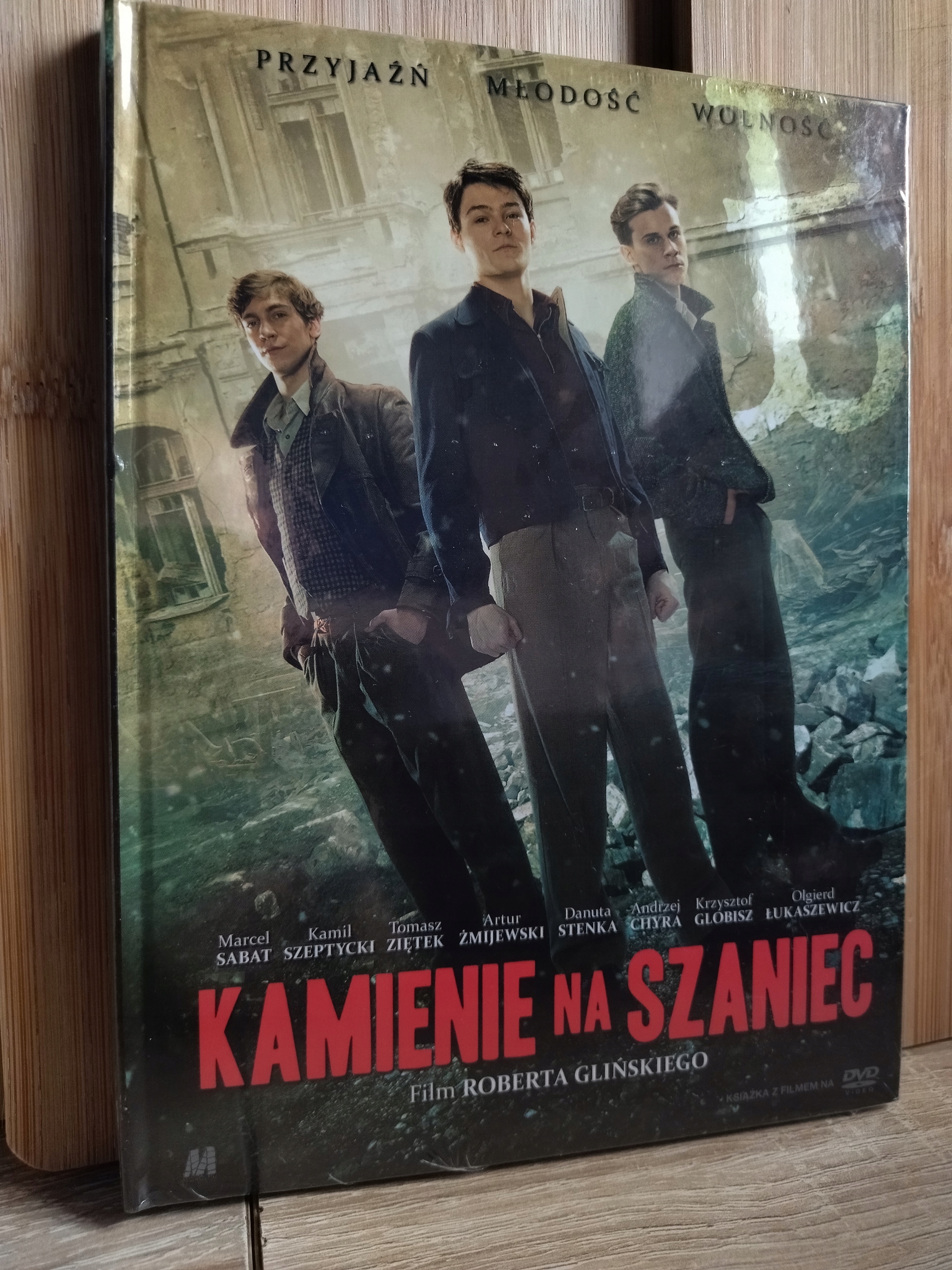 Kamienie na Szaniec Film Cały za Darmo - Niska cena na Allegro Kamienie na Szaniec Film Cały za Darmo - Niska cena na Allegro