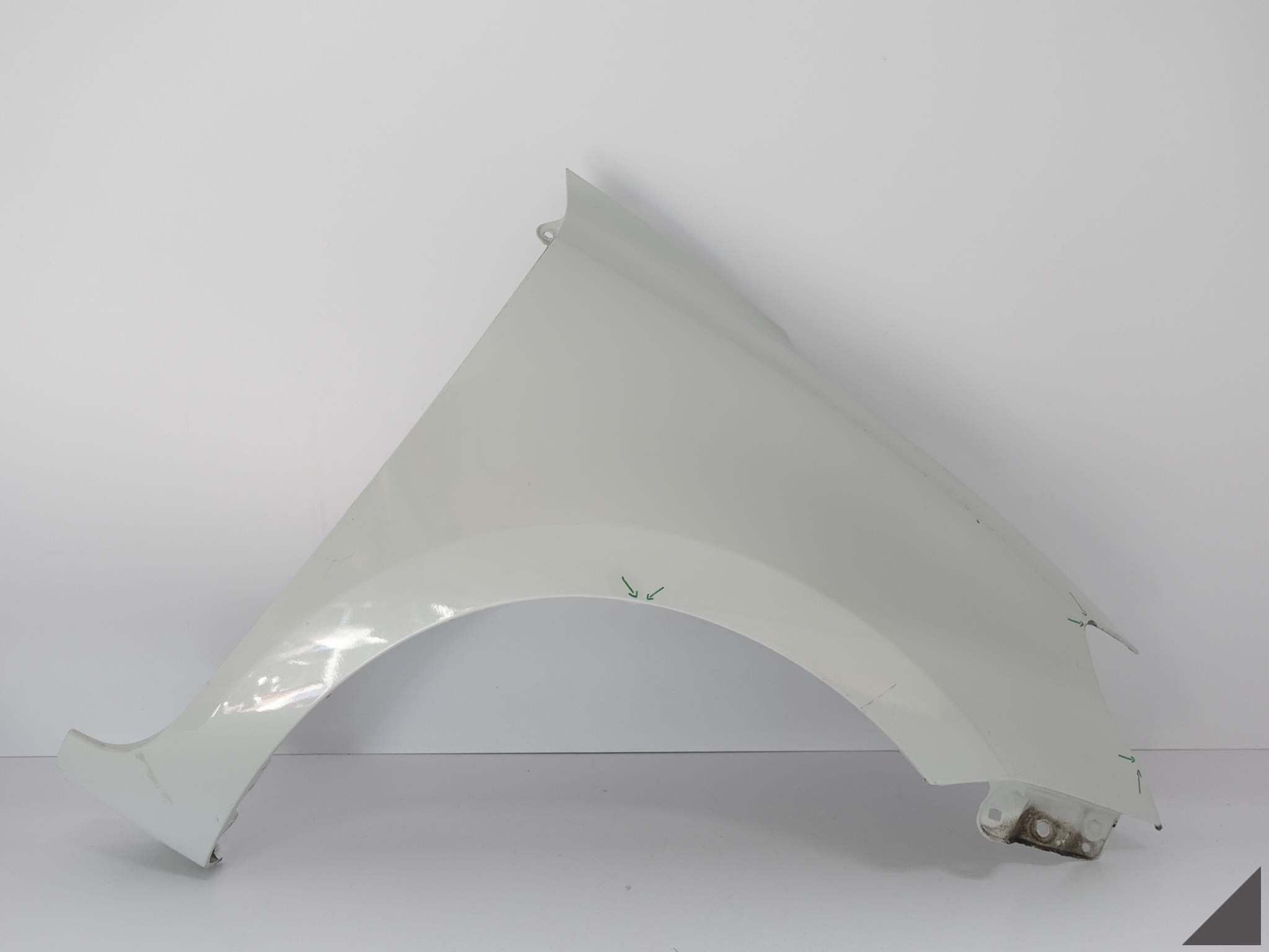 Suzuki OE 57611-53R11-000 błotnik P • Cena, Opinie - Allegro