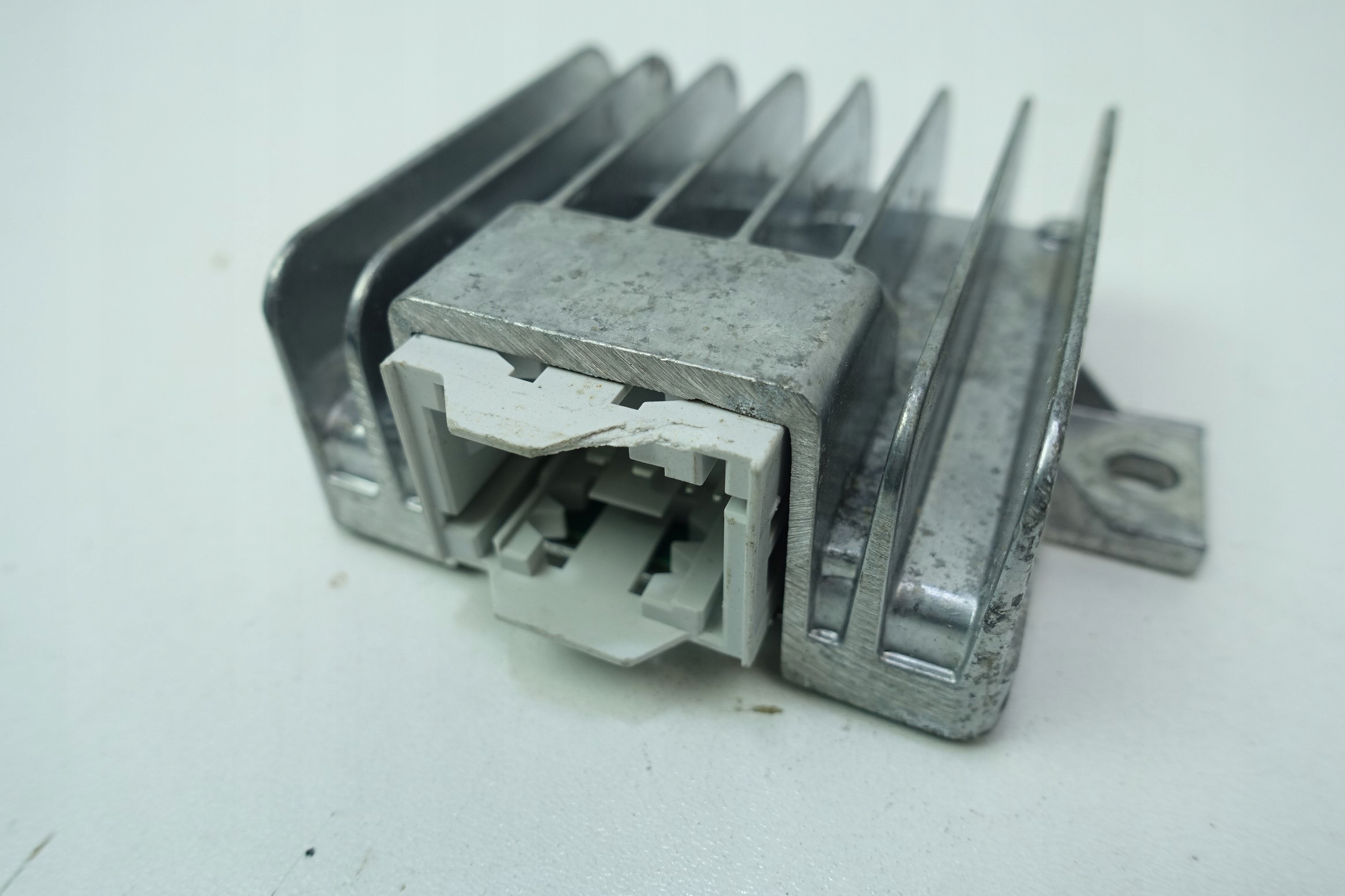 WZMACNIACZ HARMAN MERCEDES W223 W447 A2439008400 WZMACNIACZ HARMAN ...