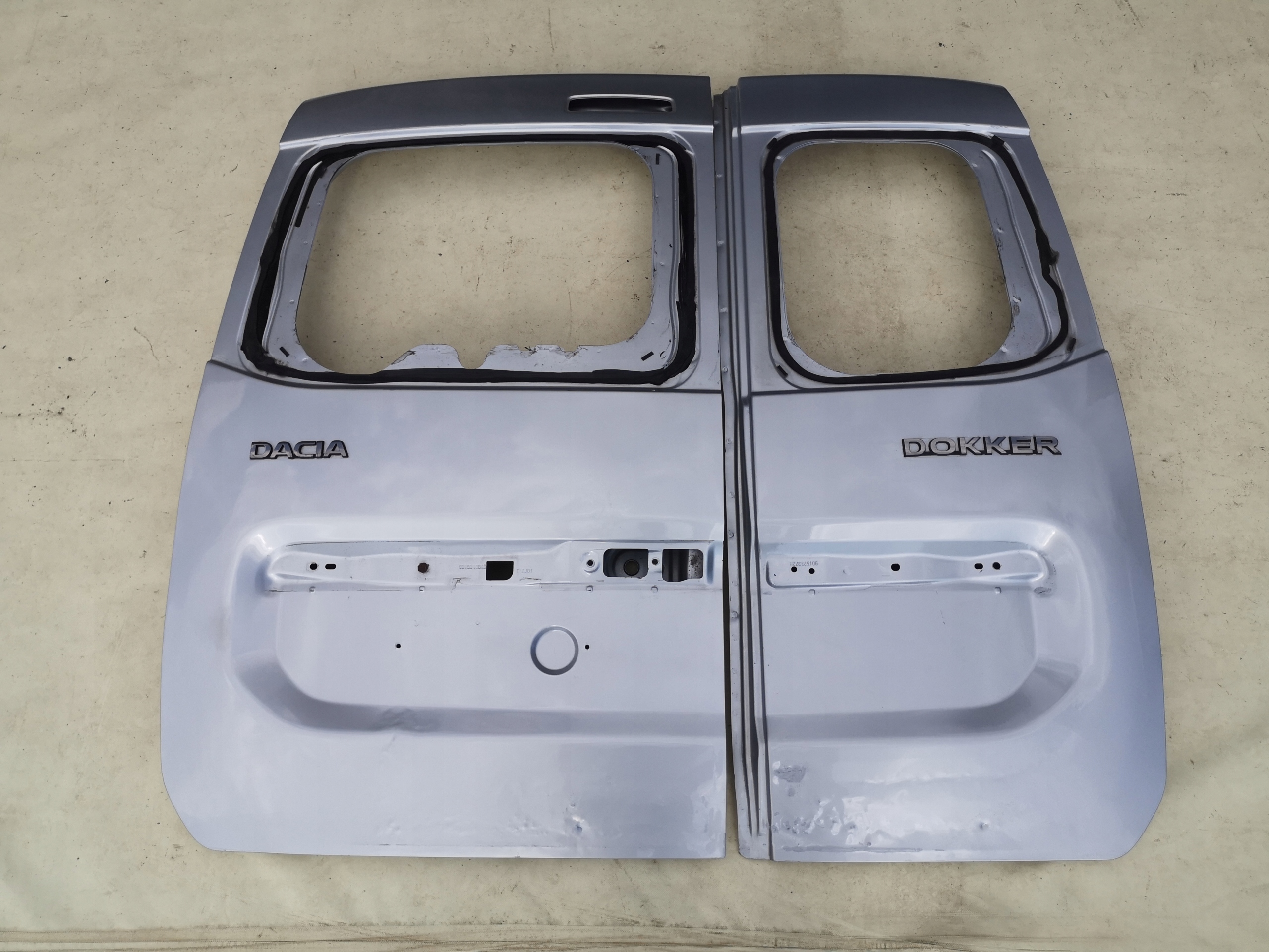 DACIA DOKKER DRZWI TYŁ TYLNE PRAWE LEWE KOMPLET za 500.00PLN z JABŁONNA ... DACIA DOKKER DRZWI TYŁ TYLNE PRAWE LEWE KOMPLET za 500.00PLN z JABŁONNA ...