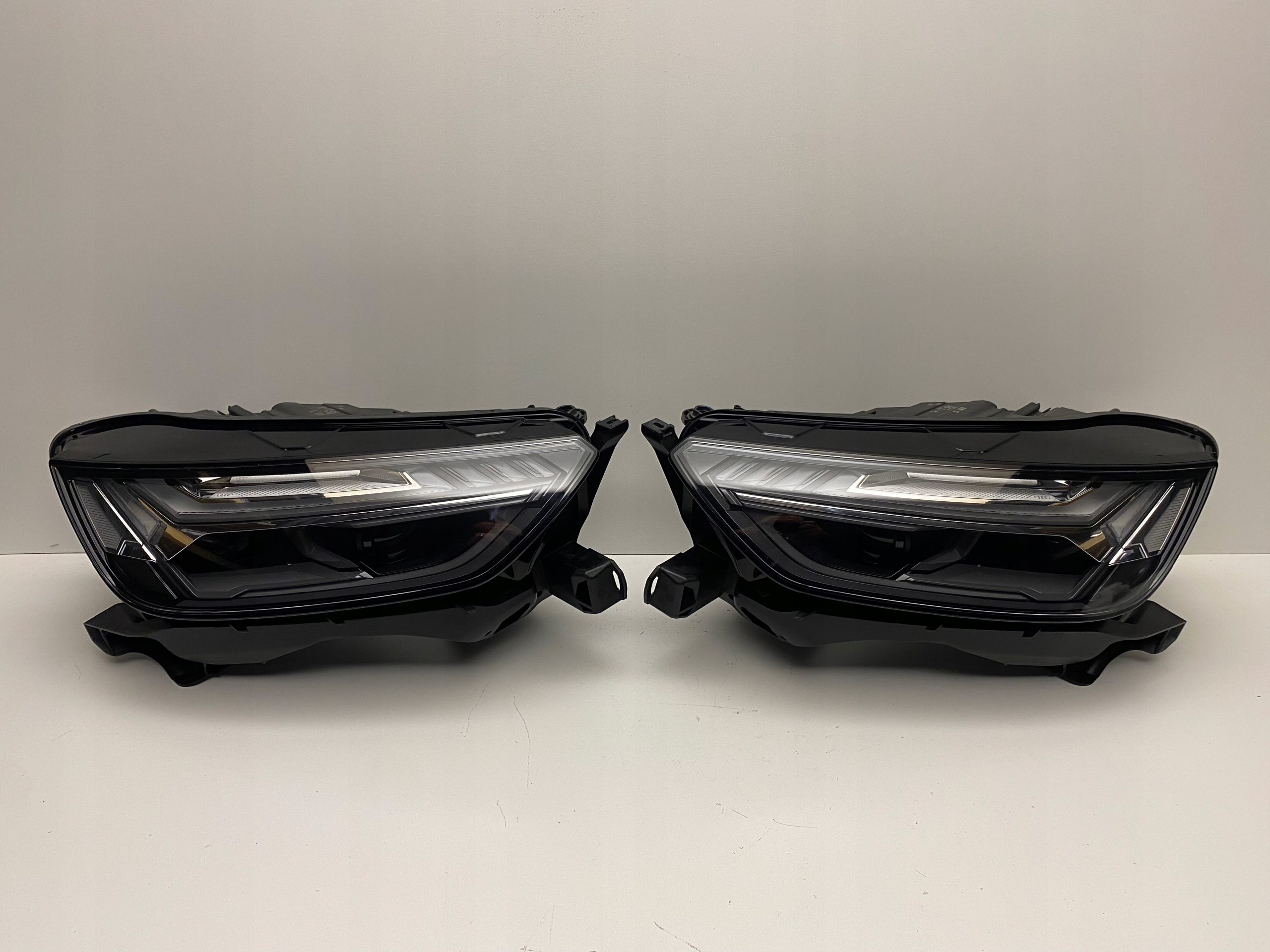 AUDI Q5 80A LIFT FULL LED MATRIX PRAWA LEWA LAMPA za 15990 zł z Góra ...