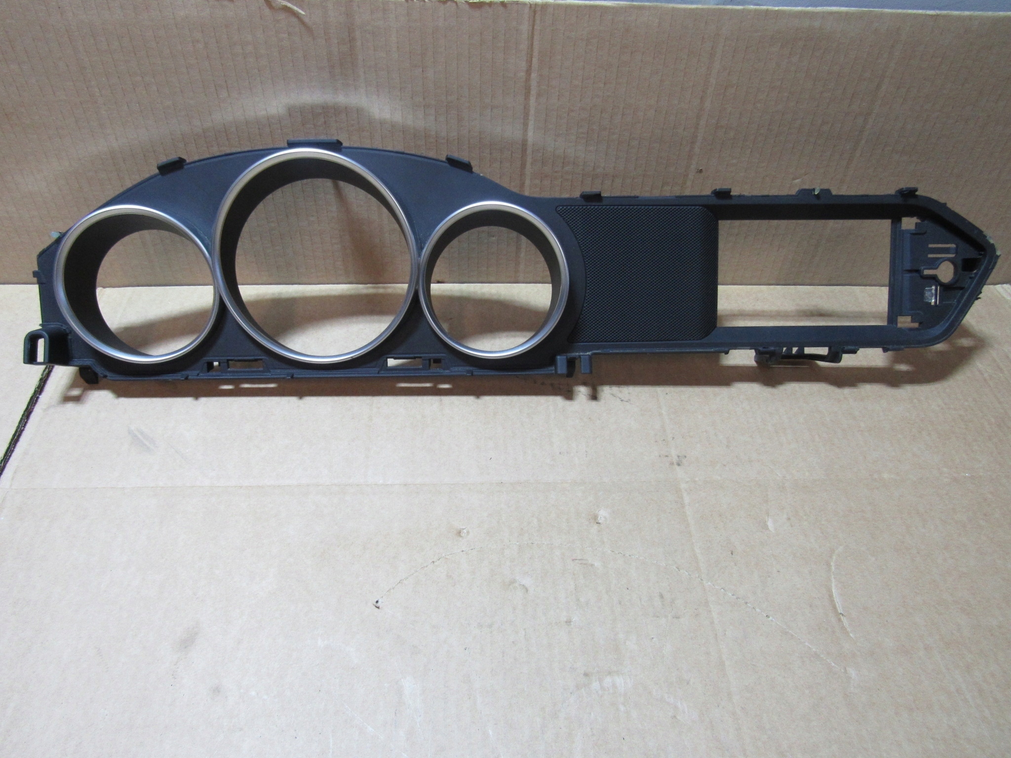 MERCEDES C W204 204 FACELIFT MŰSZERFAL BURKOLAT KERET A2046890239, • Ár, Vélemények - Allegro