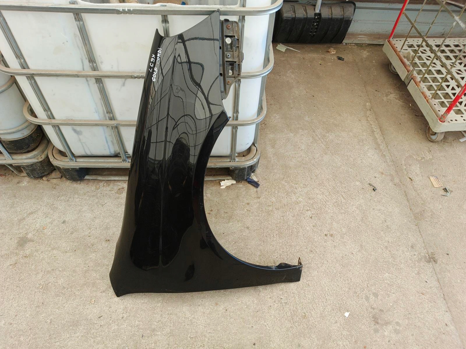 Blotnik prawy przod VW JETTA GOLF V KOMBI LC9X Ładny za 299.00PLN z ...