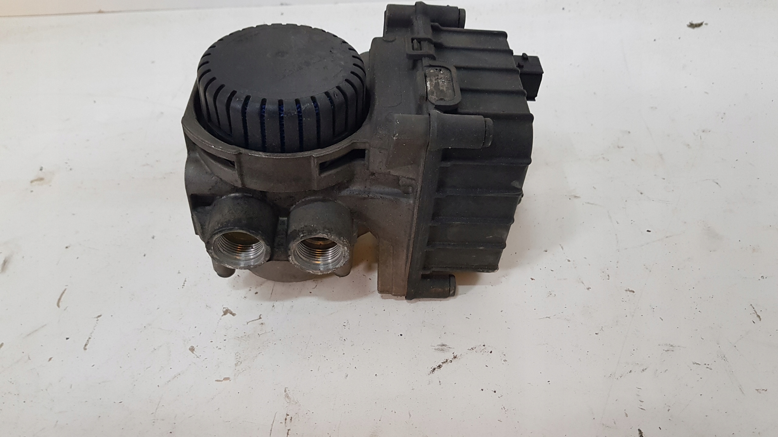 Modulator zawór ebs przednia oś daf xf 106 1867005 • Cena, Opinie - Allegro