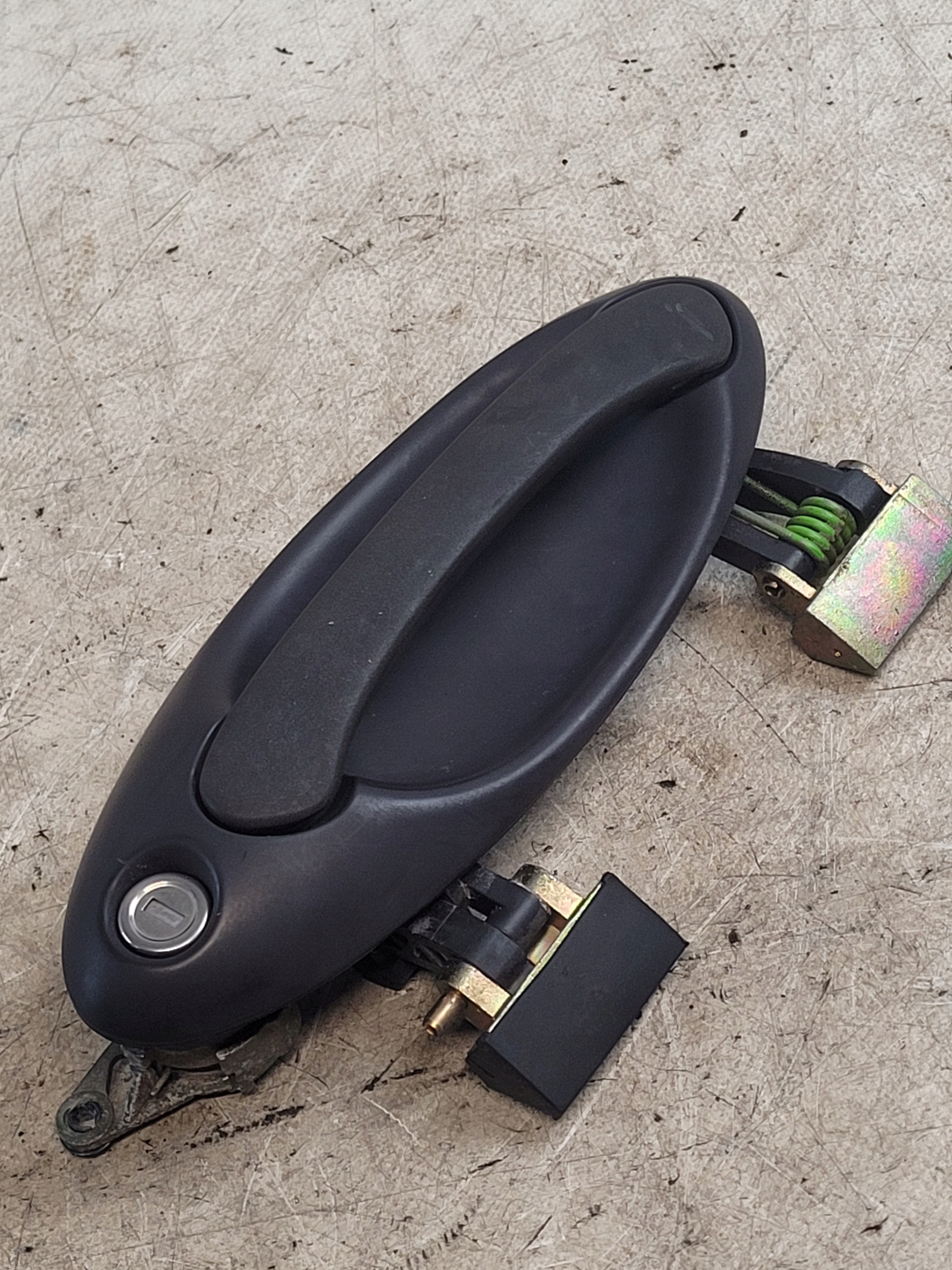 Kia Carens Klamka Zewnętrzna Lewa - Niska cena na Allegro.pl