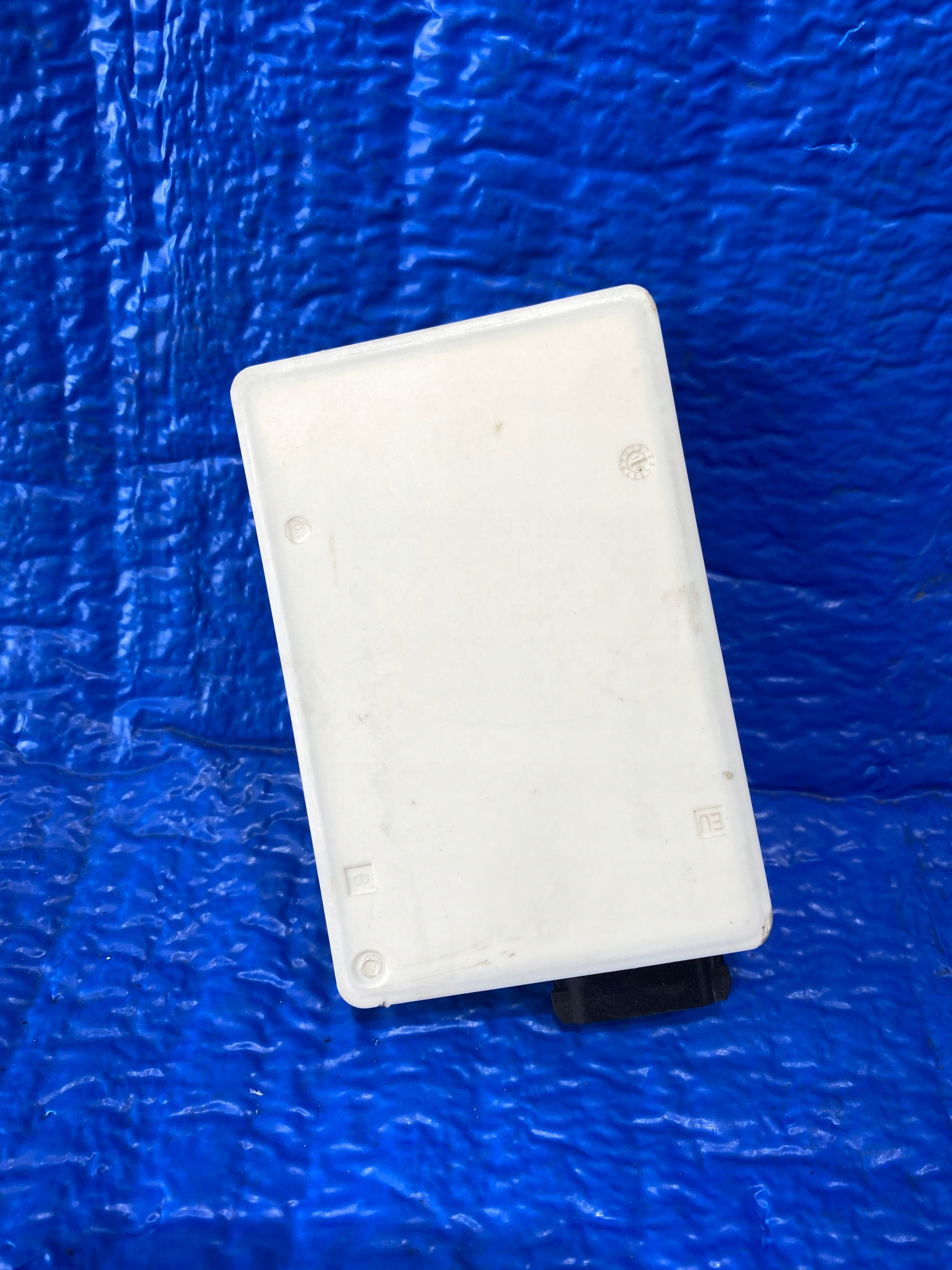 Radar sensor distronic Mercedes A0009058802 za 1000.00PLN z Łowyń ...