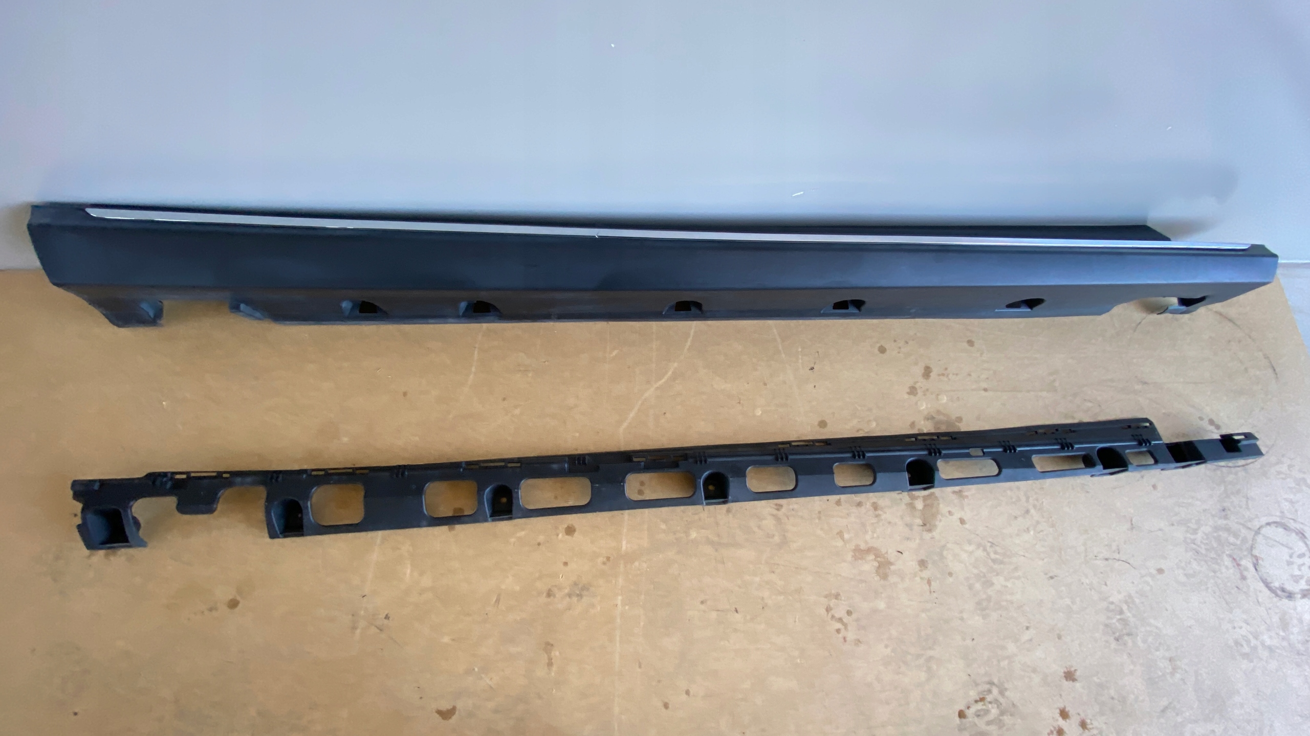 LISTWA PROGOWA PRAWA PRÓG PRAWY MERCEDES GL W166 1666900640 • Cena ...