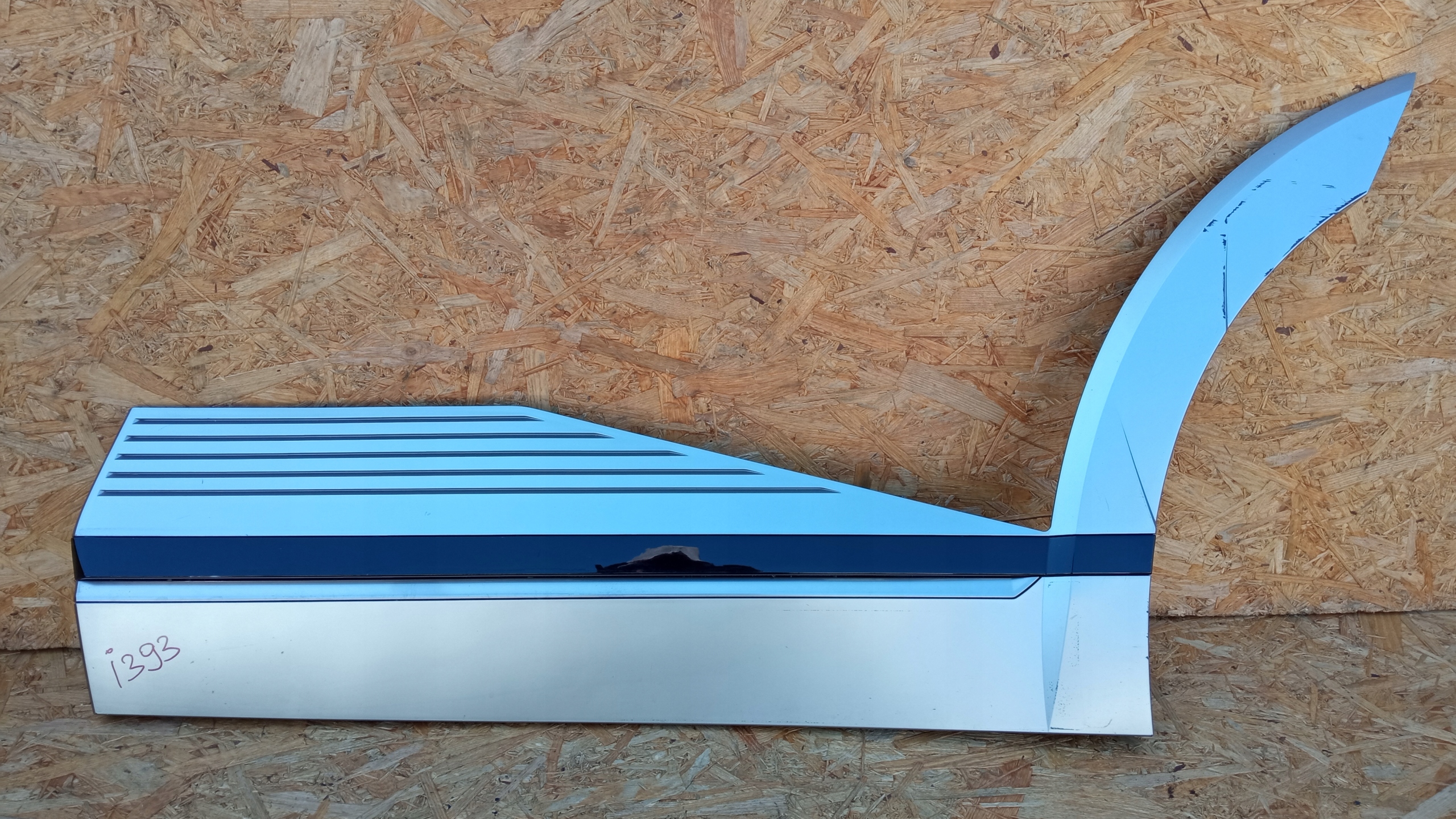 HYUNDAI IONIQ V 5 21- LISTWA DRZWI LEWY TYŁ za 400.00PLN z Międzychód ...