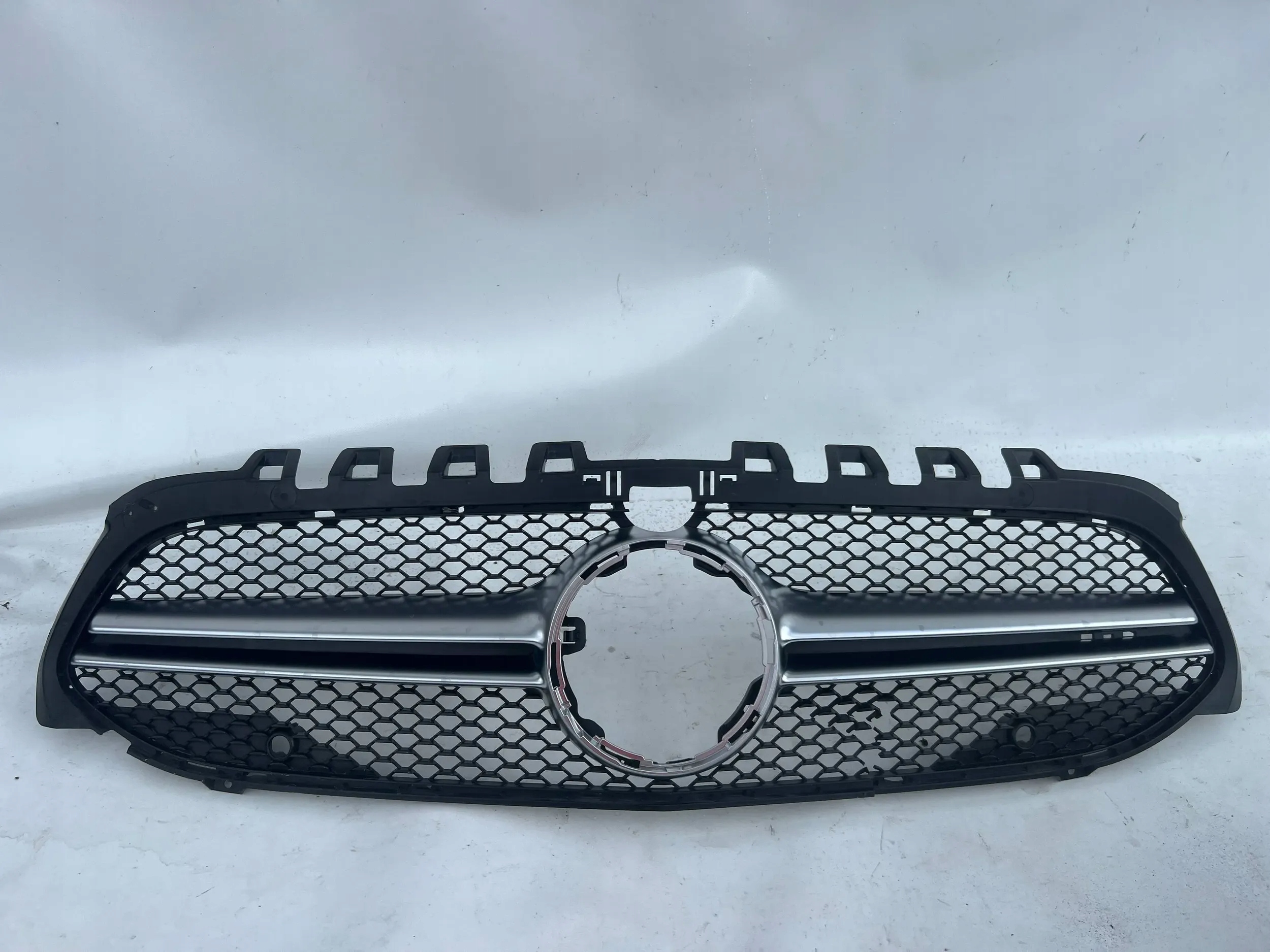GRILL ATRAPA MERCEDES A-KLASA W177 A1778882900 ZDERZAK PRZÓD za 150 ...