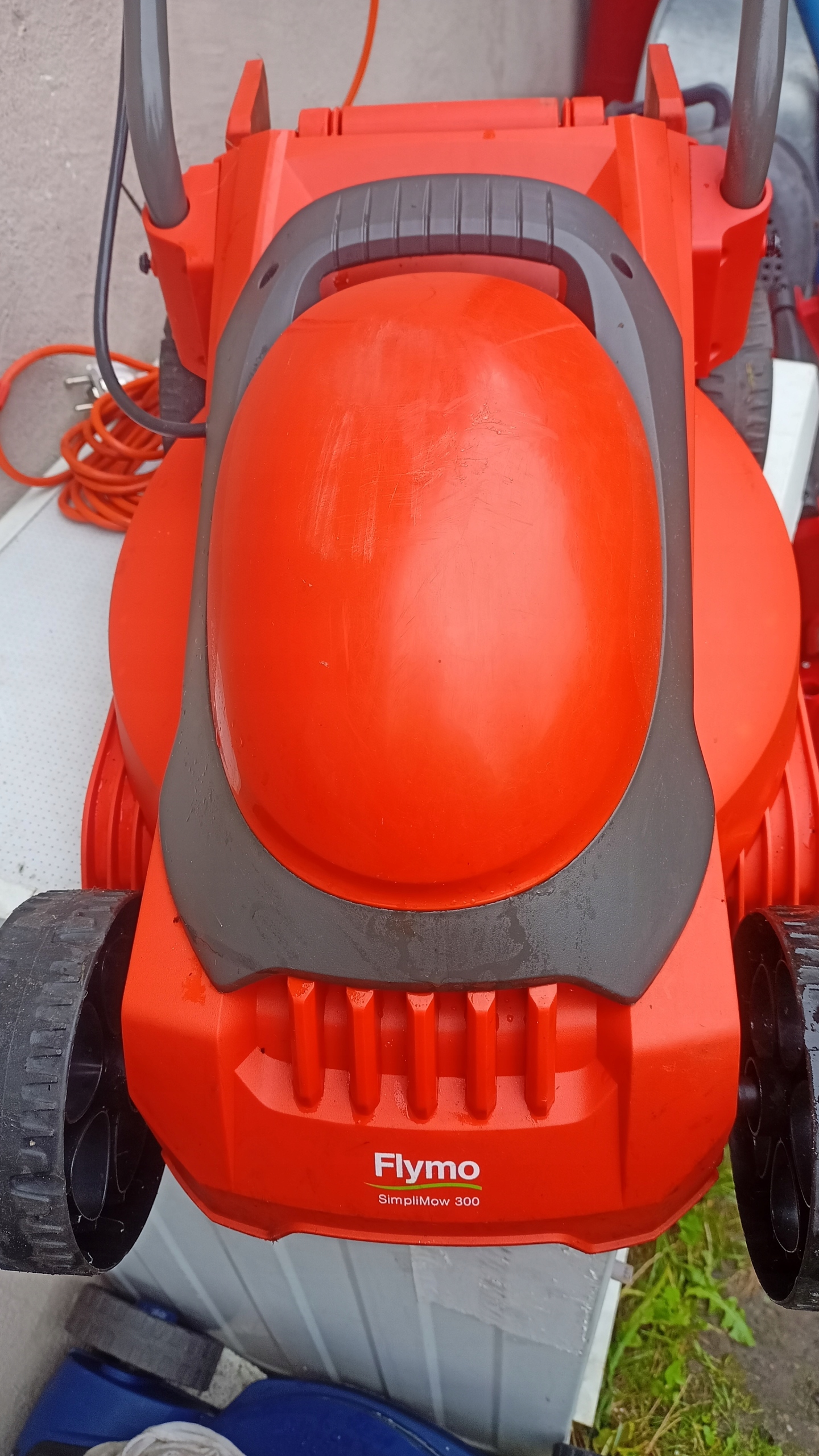 Kosiarka elektryczna Flymo 1000 W BRAK KOSZA | Truskaw | Kup teraz na ...