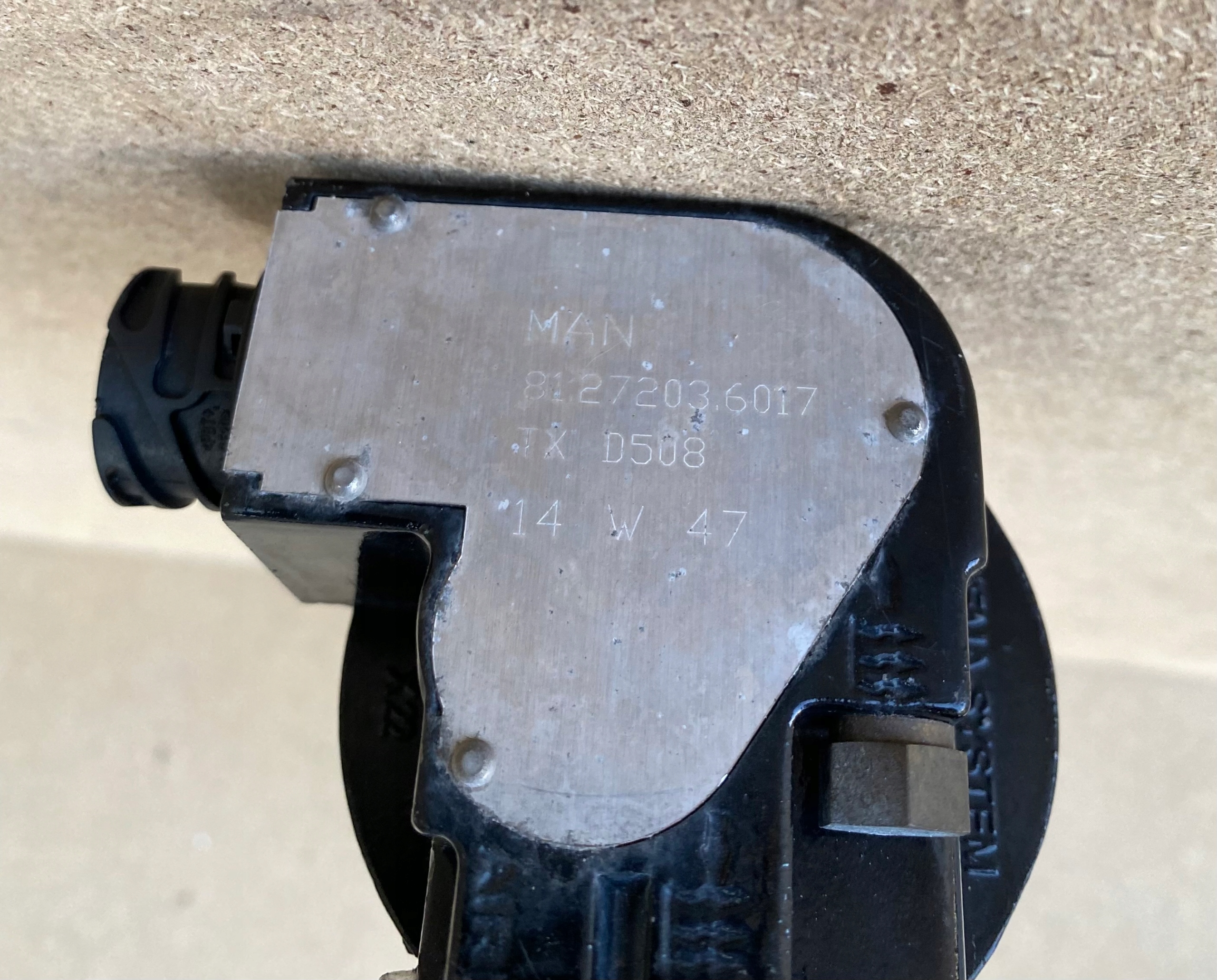 LEVEL SENSOR FUEL smok man tgx tgs S25682061416 (READ DESCRIPTION) £147 ...