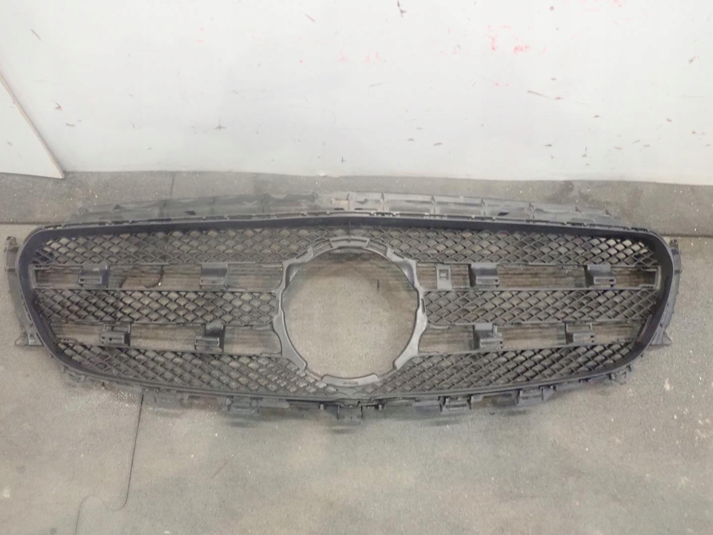 MERCEDES W213 GRILL ATRAPA POD RADAR A2138880123 - porównaj ceny ...