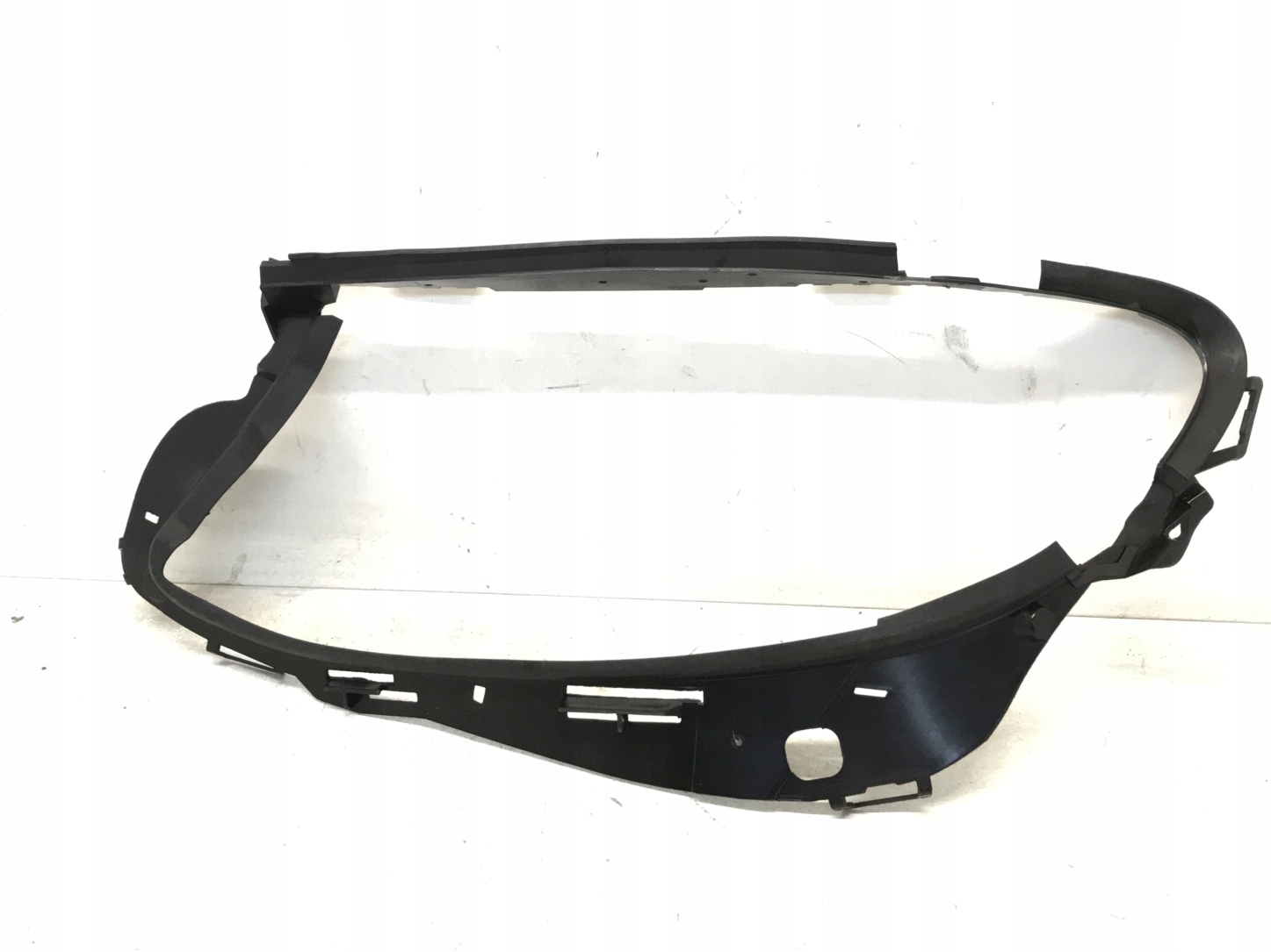 MERCEDES W213 lewa USZCZELKA LAMPY REFLEKTORA W213 A2138260091 za 78,44 ...