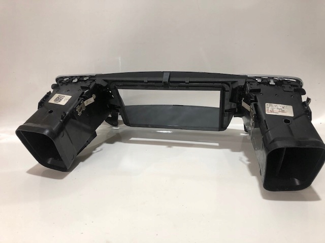 Kratka nawiewu Mercedes-Benz OE A1668300654 - porównaj ceny - Allegro.pl