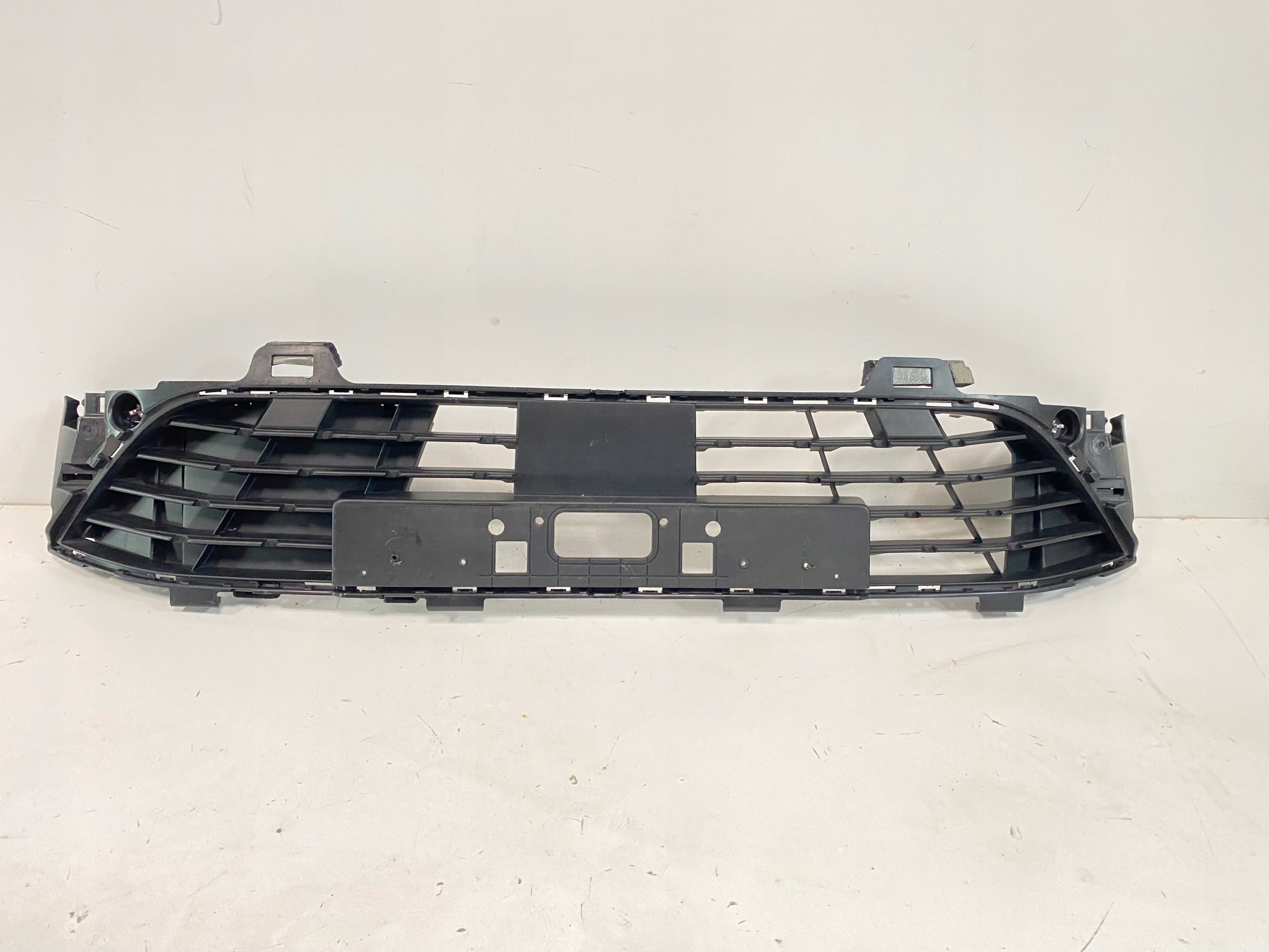 KRATKA ZDERZAKA ŚRODKOWA RENAULT CLIO 5 V 2019- 622541469R za 299 zł z ... KRATKA ZDERZAKA ŚRODKOWA RENAULT CLIO 5 V 2019- 622541469R za 299 zł z ...