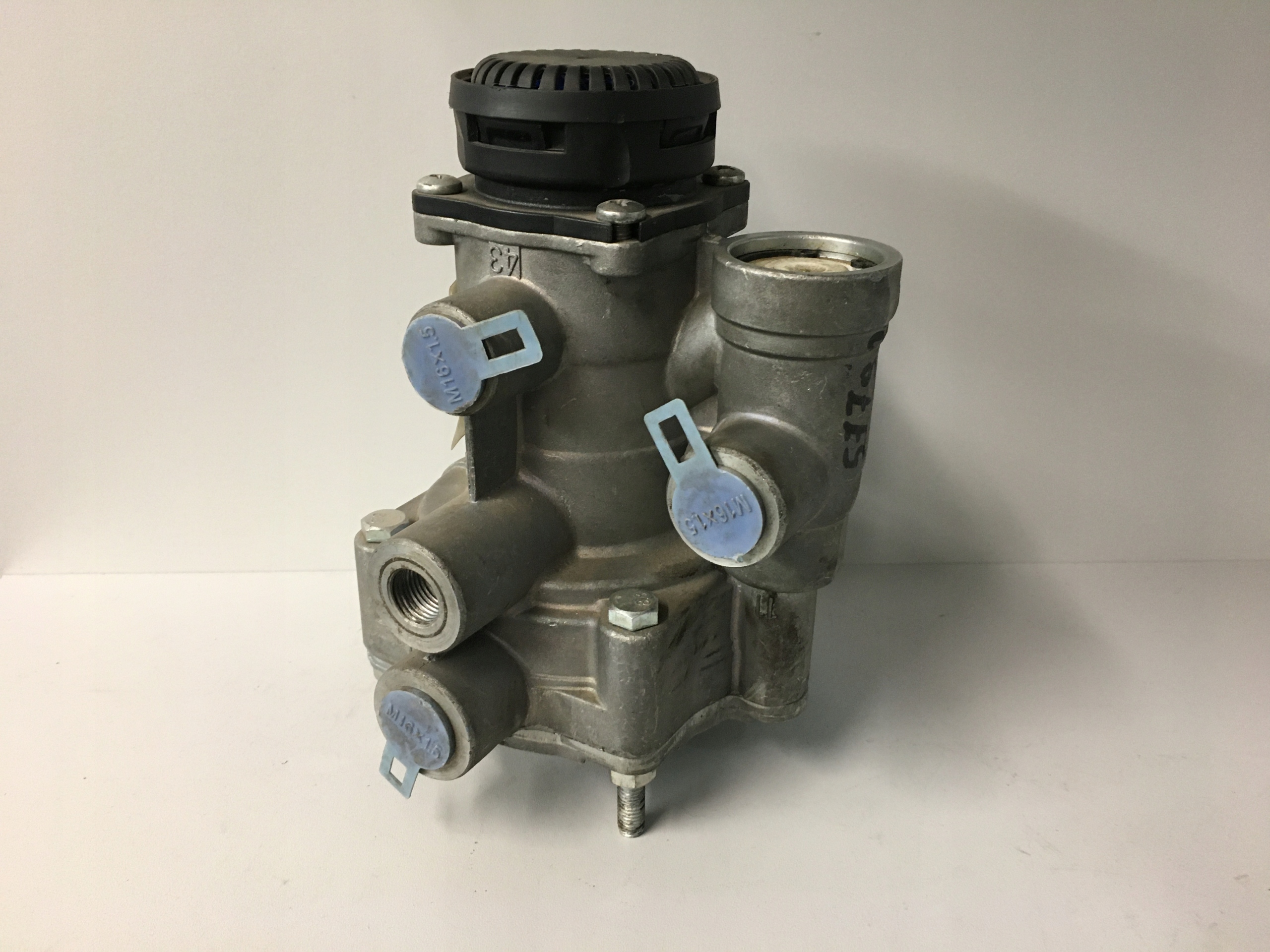 ZAWÓR STERUJĄCY NACZEPY PRZYCZEPY AC597A SCANIA za 342.00PLN z Mińsk ...