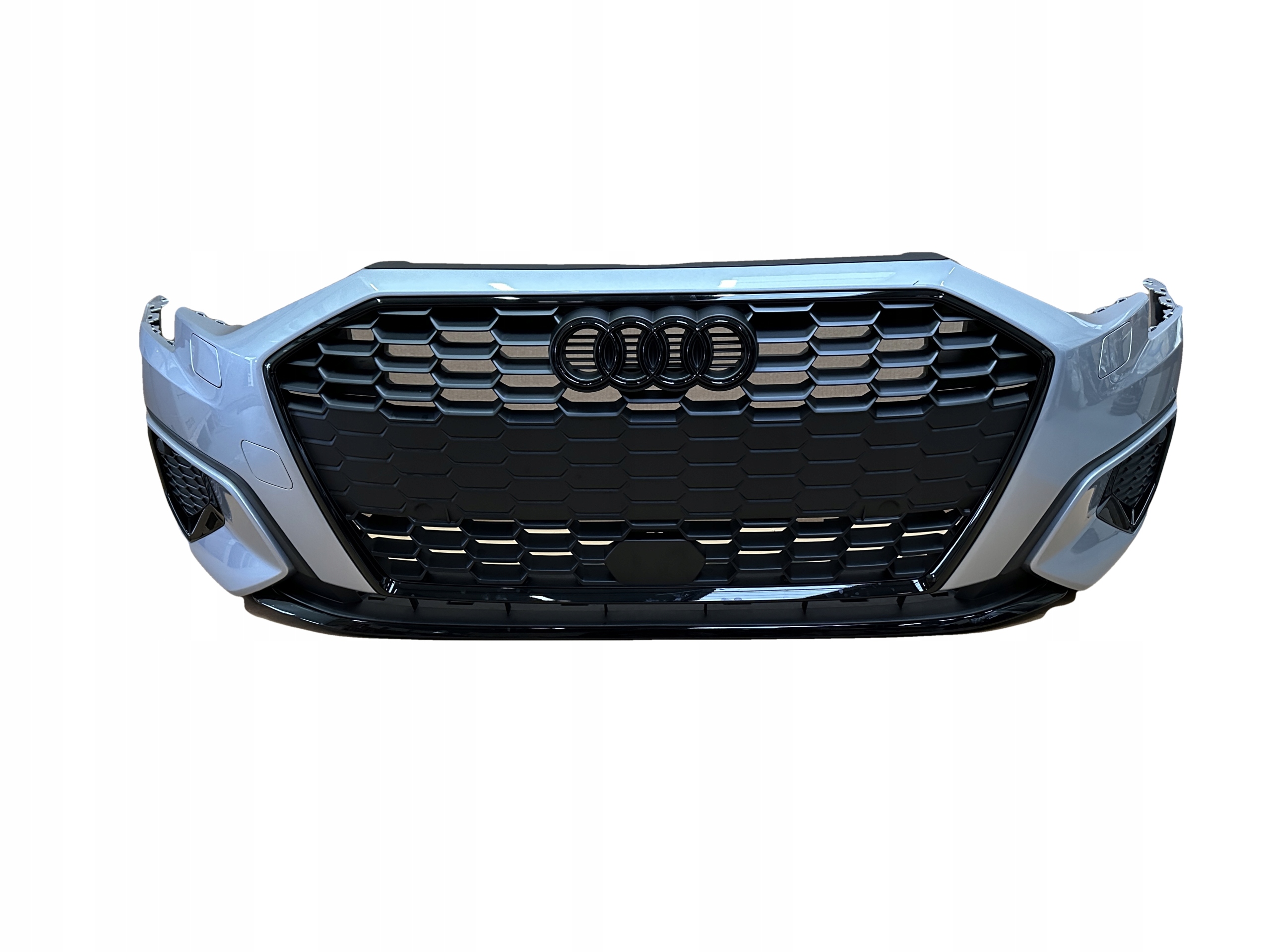 AUDI A3 8Y ZDERZAK PRZOD LZ7G 8Y0807065 za 4200 zł z Radwanice ...