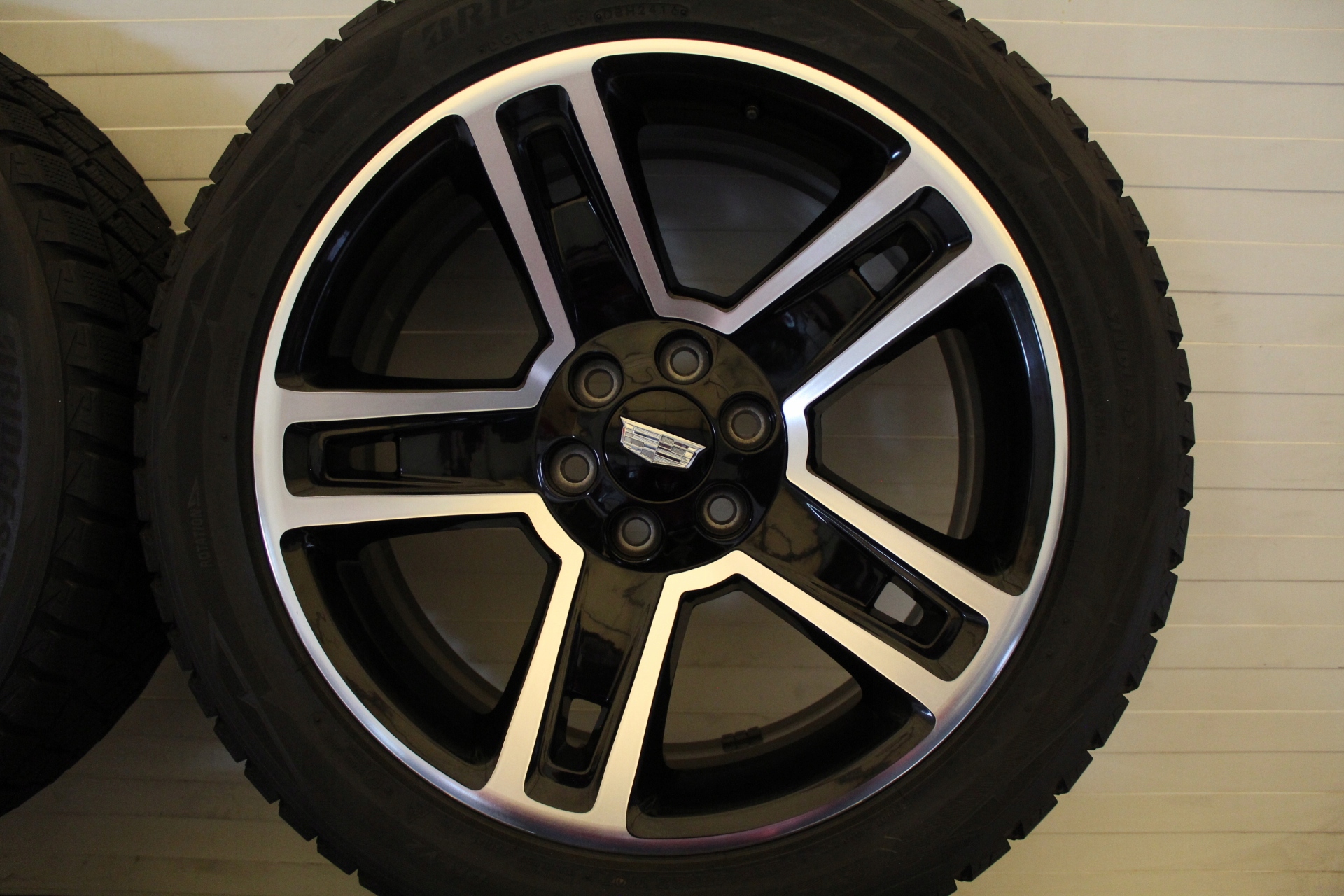 FELGI ALUMINIOWE CHEVROLET CADILLAC ESCALADE 22 6x139,7 ET24 ŁADNE ... FELGI ALUMINIOWE CHEVROLET CADILLAC ESCALADE 22 6x139,7 ET24 ŁADNE ...