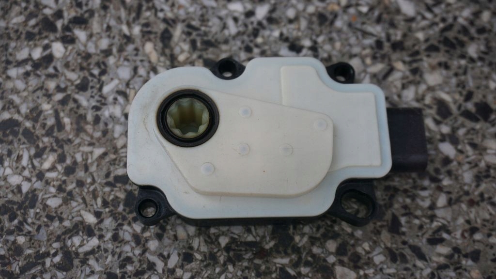 Volvo OE 31455461 żaluzja wlot powietrza • Cena, Opinie - Allegro