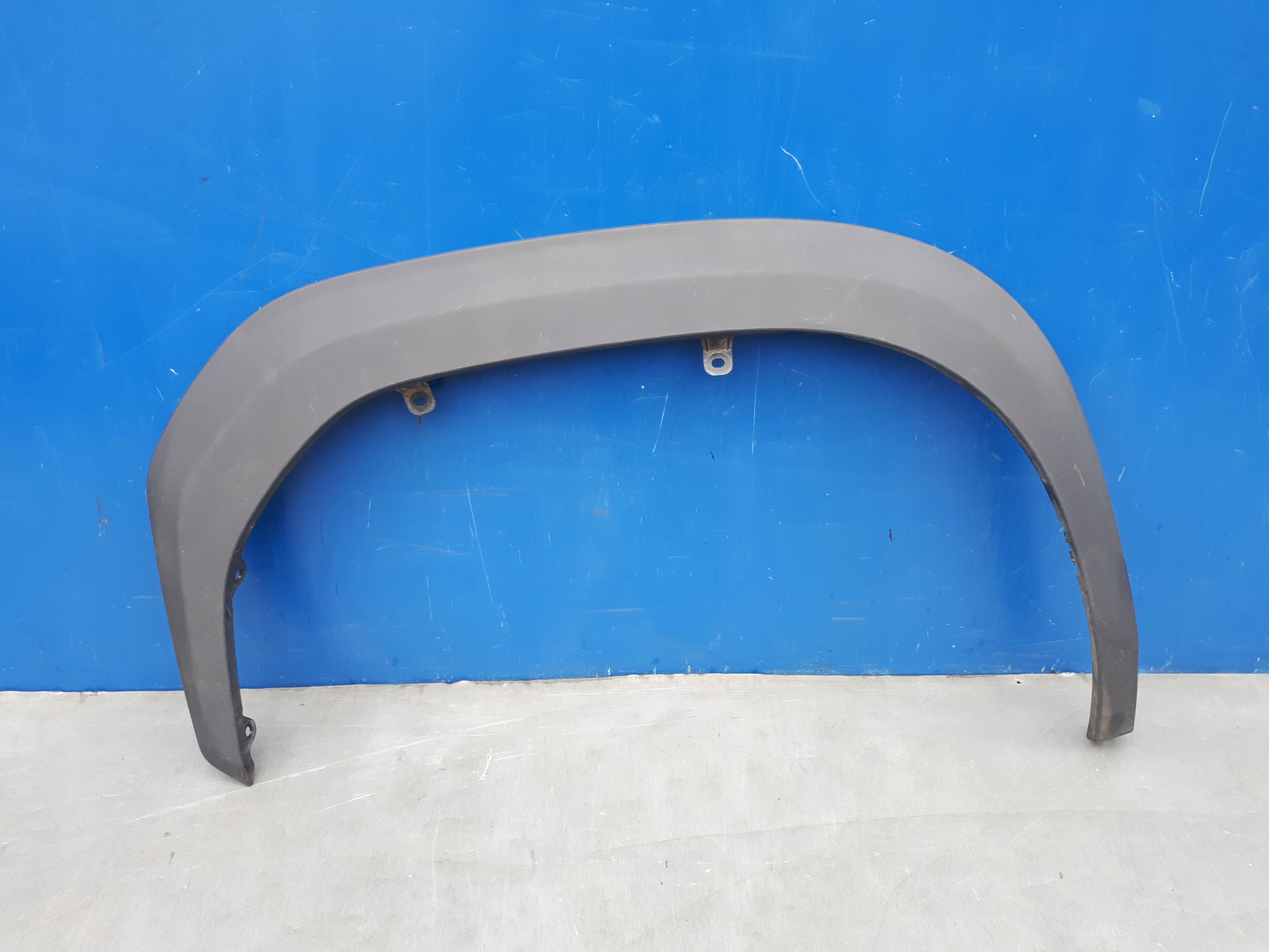 TOYOTA YARIS CROSS 21- LISTWA NA BŁOTNIK PRZÓD R za 300.00PLN z Wrocław ...