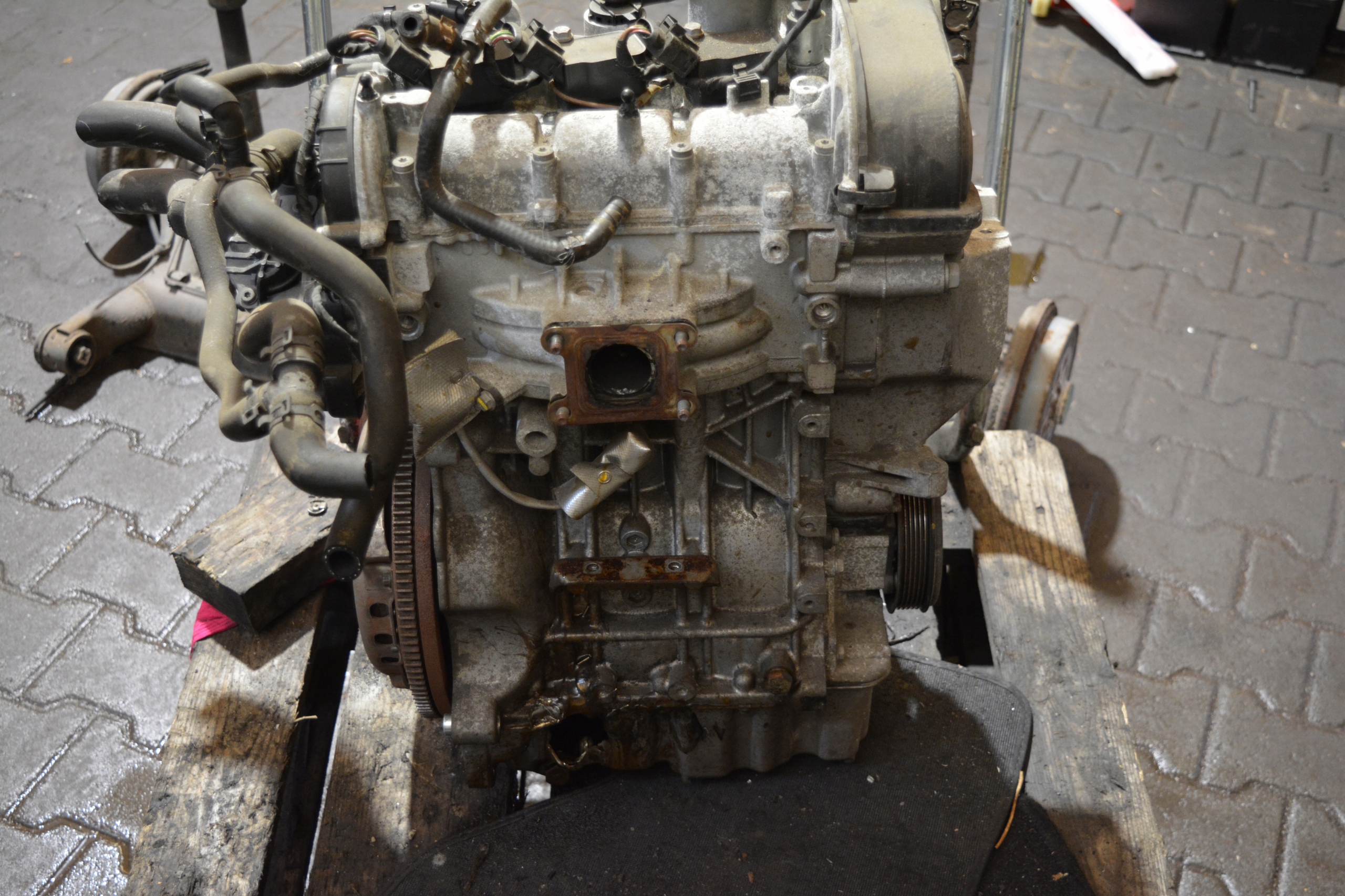 VW UP! 1.0 MPI Silnik CHY CHYB za 600.00PLN z Ciecierzyn - Allegro ...