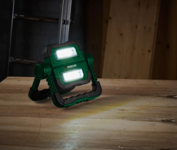 Reflektor PARKSIDE LED z funkcją Powerbank, 10 W 2x500lm Halogen ...