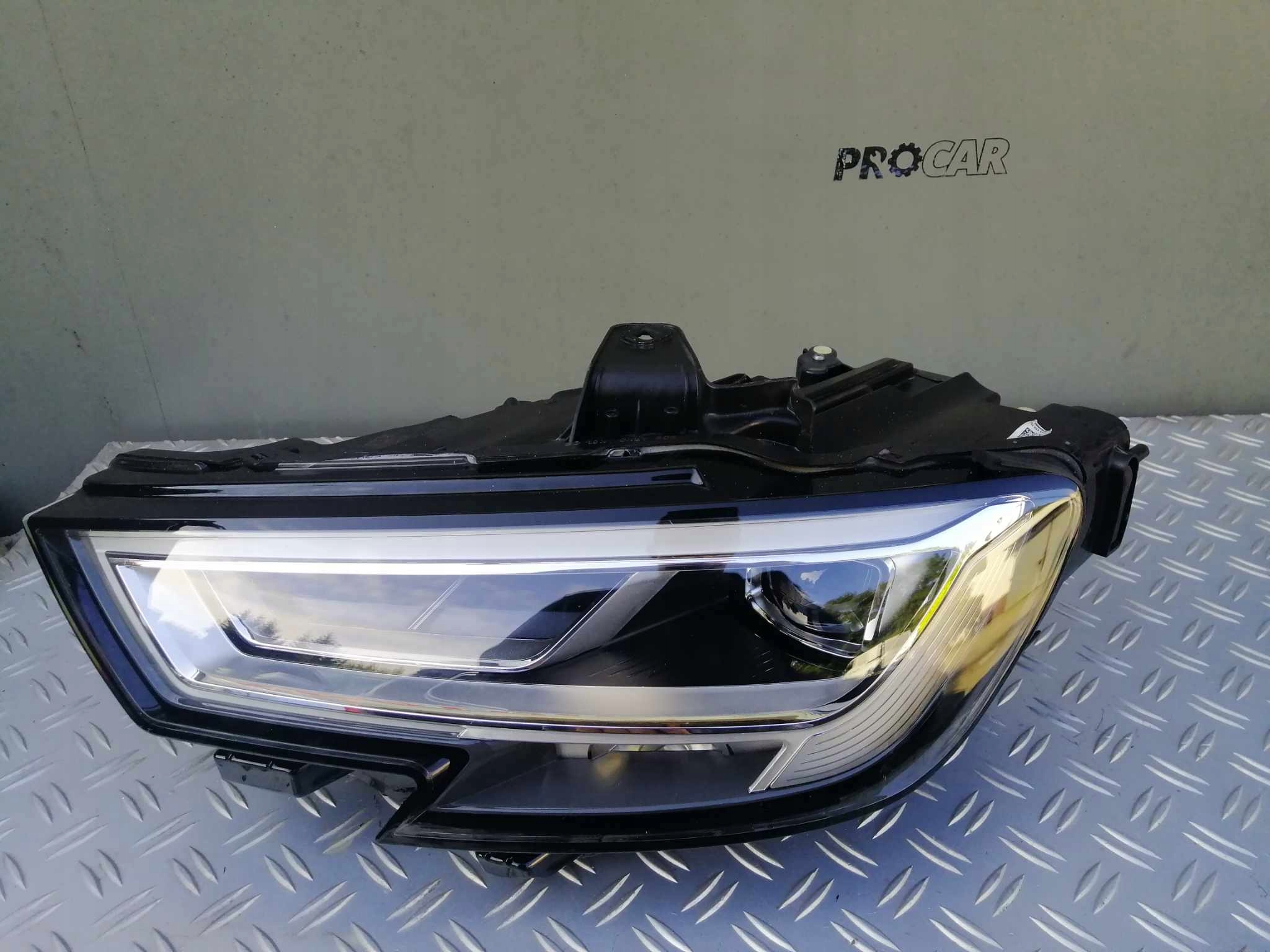 Reflektor Audi OE 8V0 941 773C za 1800.00PLN z Międzyrzecz - Allegro ...
