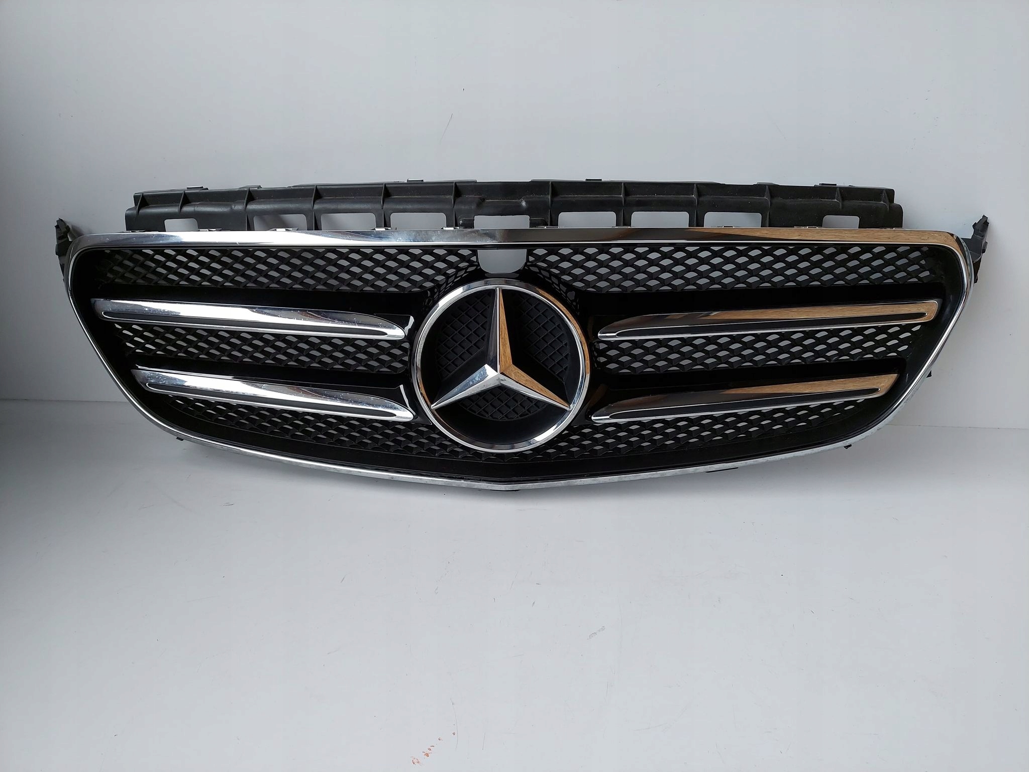 GRILL ATRAPA MERCEDES E KLASA W213 CZARNY za 1020.00PLN z Lubosz ...