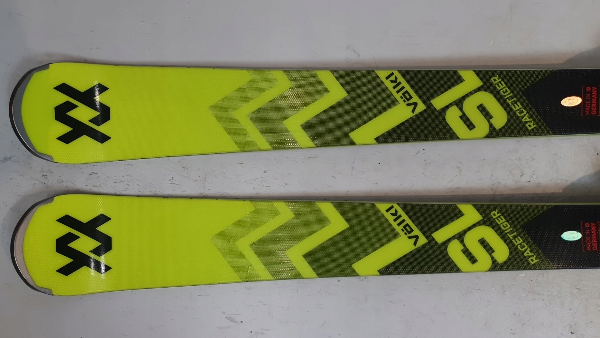 Lyže VOLKL RACETIGER SL délka 170 cm 2025 JAK NOVÉ za 15525 Kč - Allegro