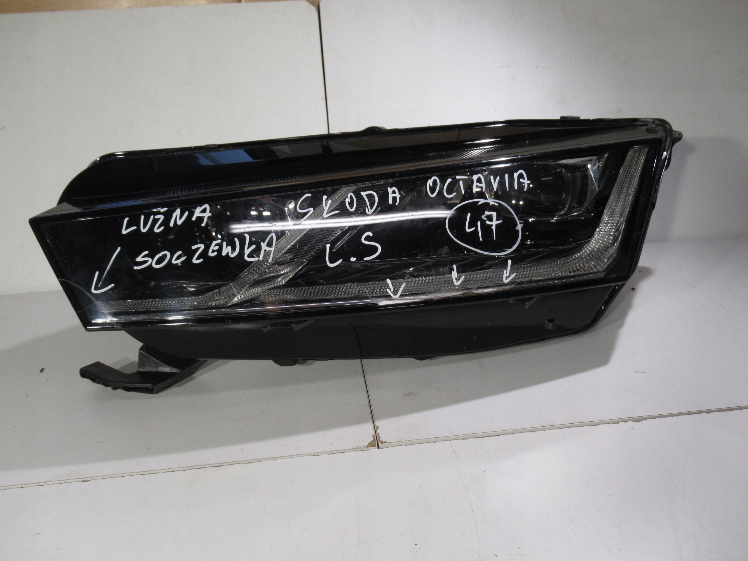 SKODA OCTAVIA 4 IV 5E4 FULL LED LAMPA 5E4941015A za 299.99PLN z KŁODZKO ...