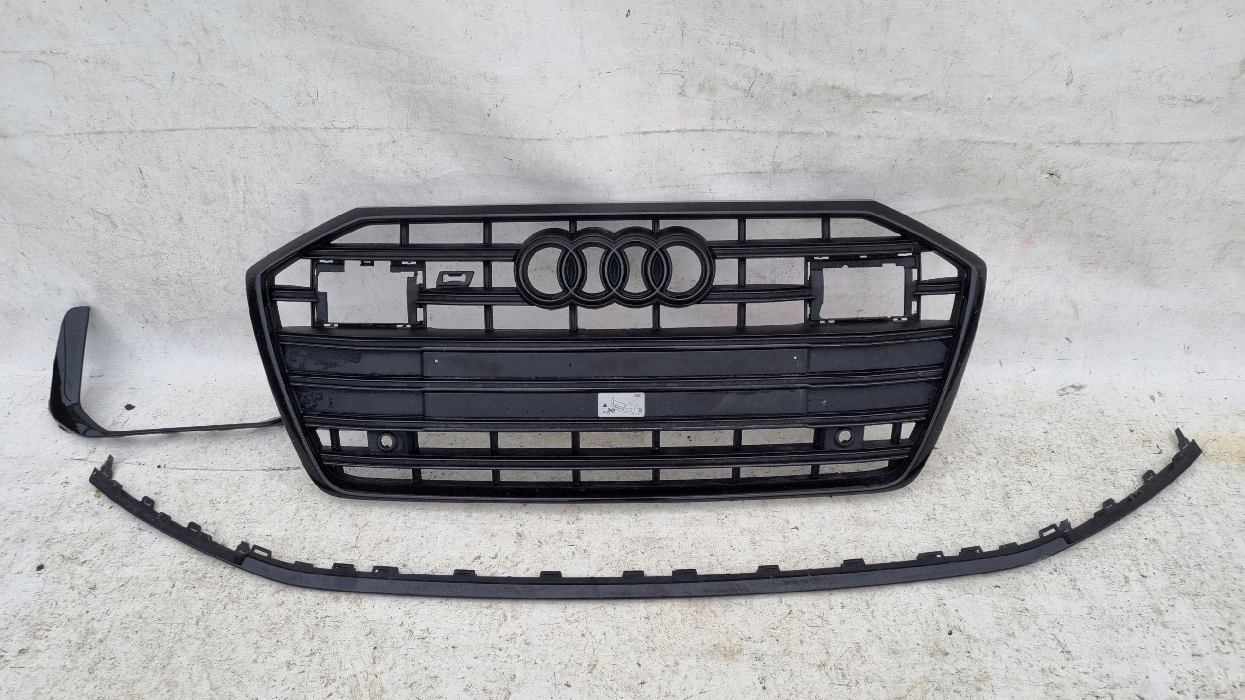 ATRAPA GRILL + LISTWY AUDI A6 4K 18-22 S6 BLACK za 1500.00PLN z Łowyń ...