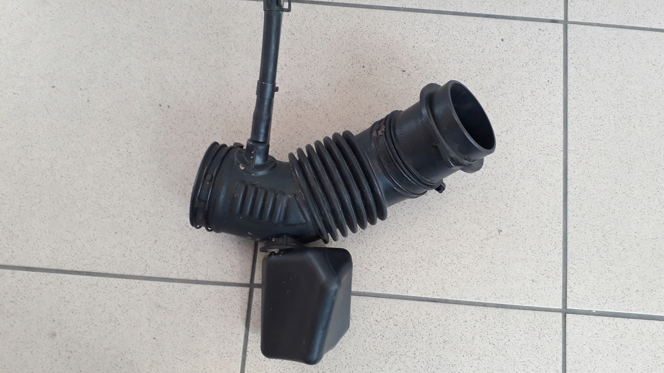 KIA CEED HYUNDAI I30 2.0B RURA POWIETRZA WAZ DOLOT 281302H100 28130 ...