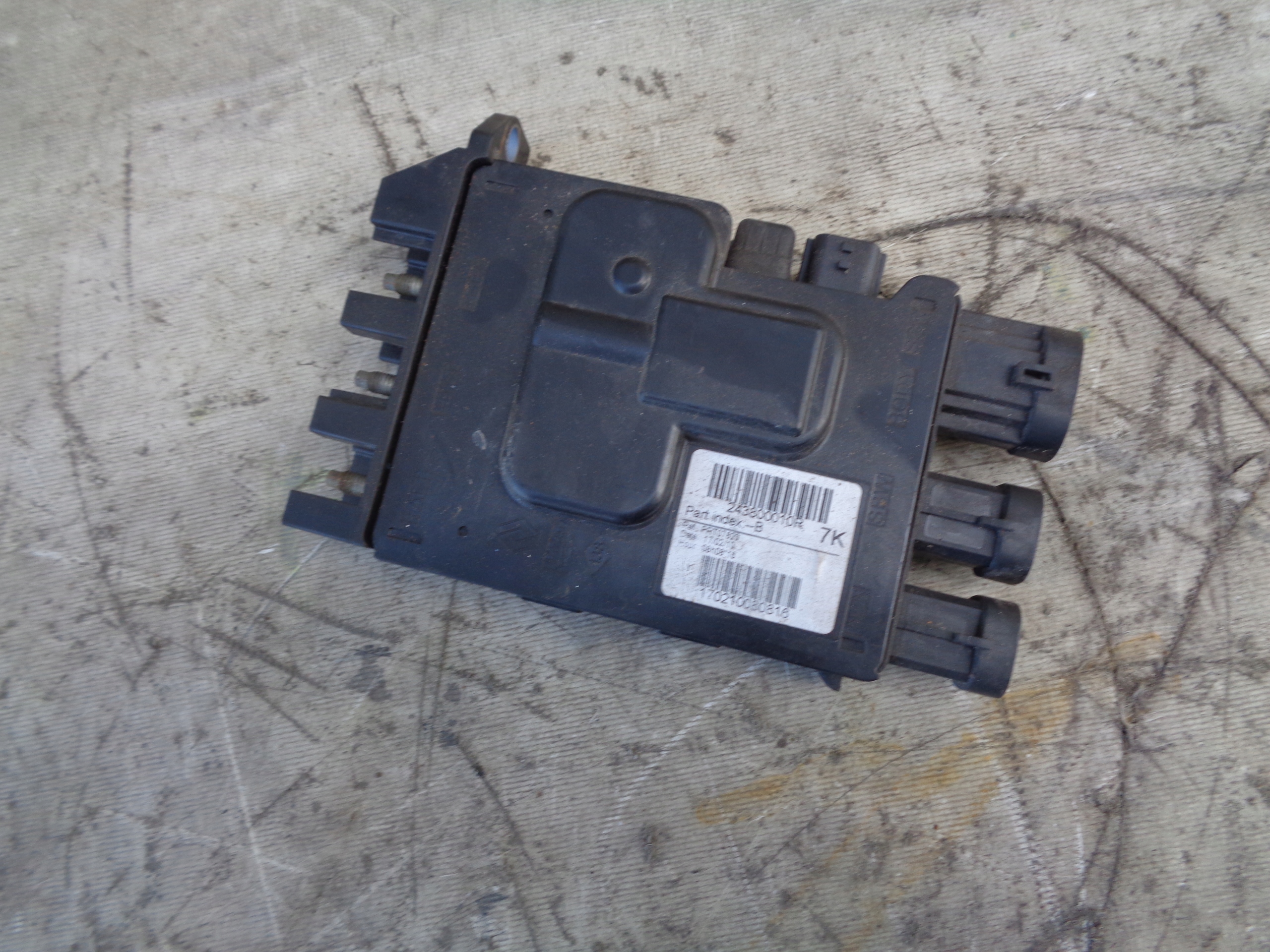 Skrzynka bezpieczników Renault OE 243800010R - porównaj ceny - Allegro.pl