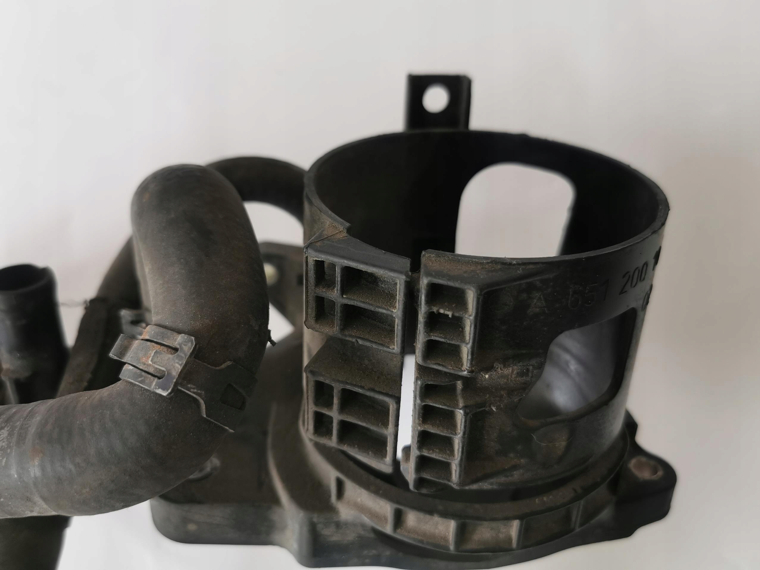 A6512000615 A6512000615 - Корпус термостата MERCEDES SPRINTER W906 2.2 ...