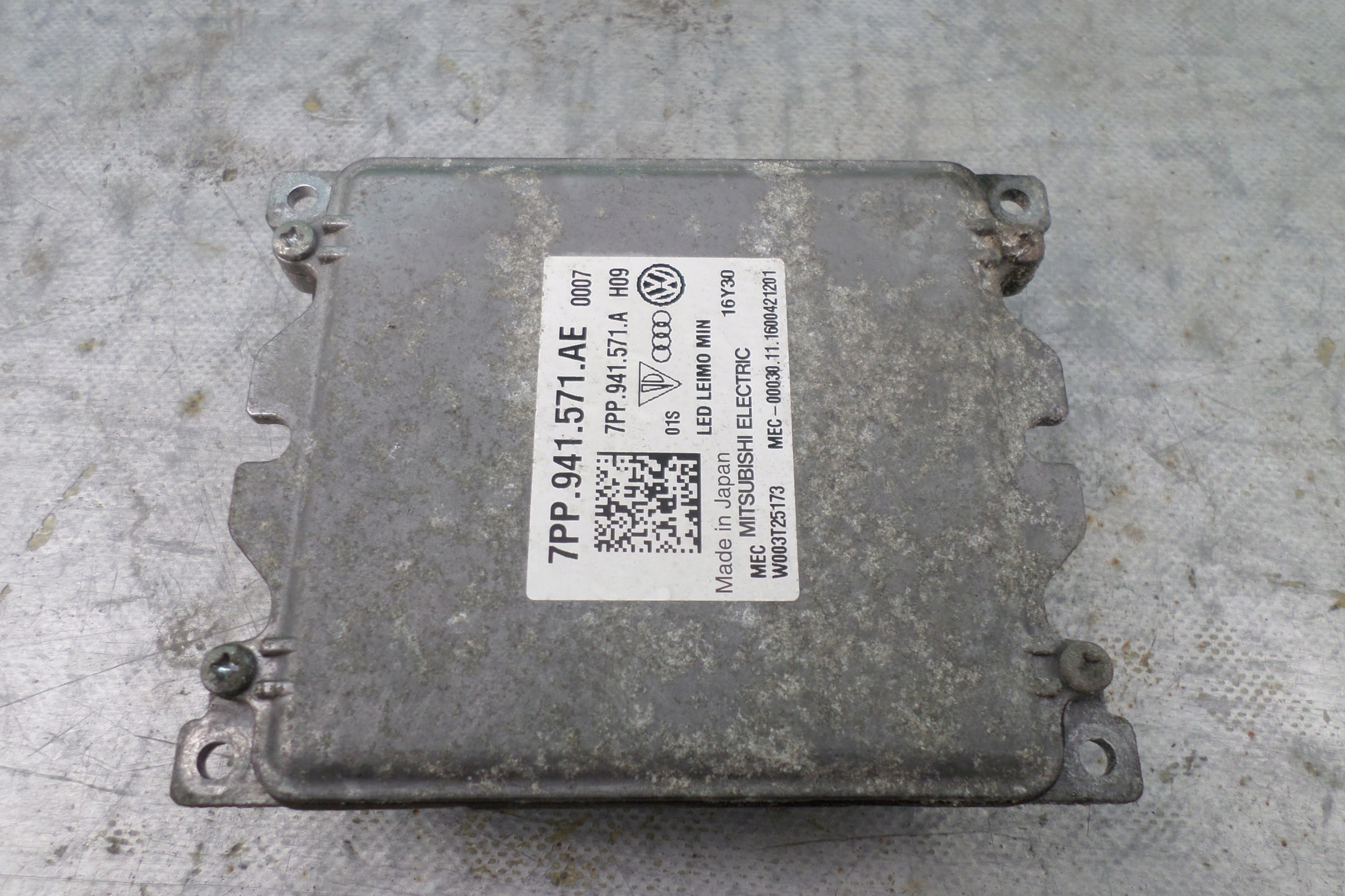 Przetwornica moduł led Volkswagen OE 7PP941571AE - porównaj ceny ...