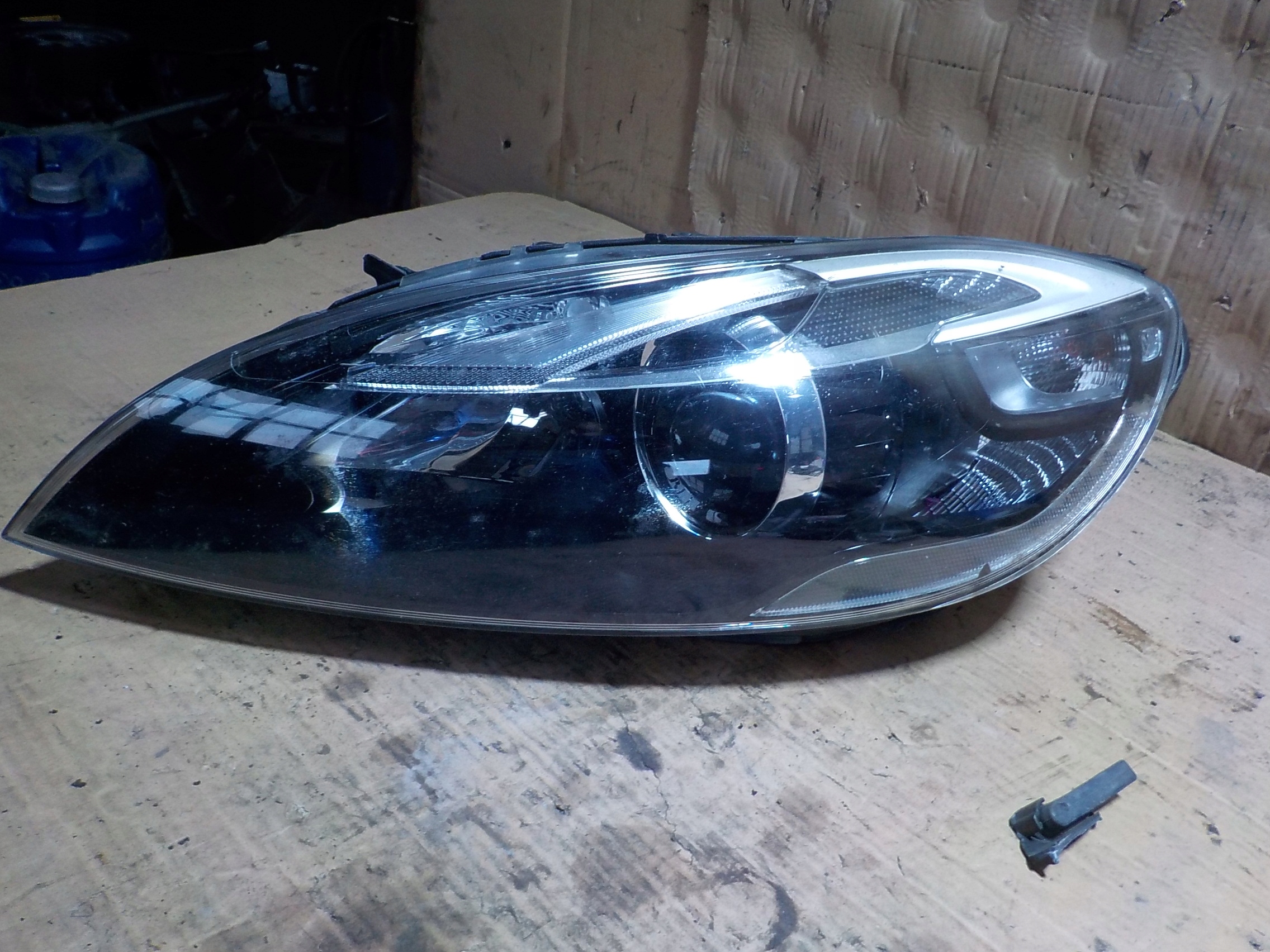 VOLVO V40 LAMPA LEWY PRZÓD 31420007 za 499.00PLN z Zambrów - Allegro ...