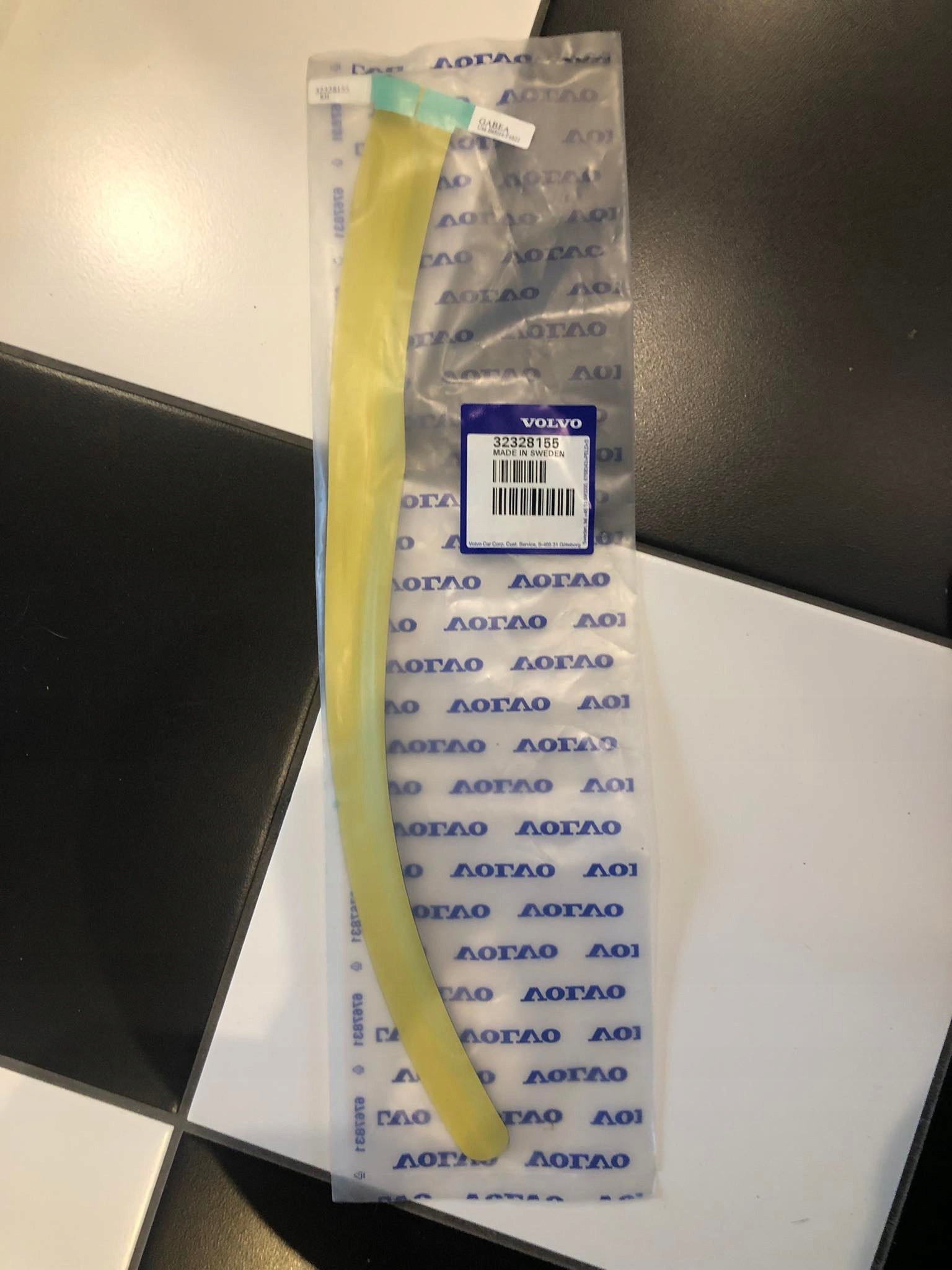 Listwa łukowa nadkola prawy tył VOLVO XC 60 32328155 za 30 zł z Błonie ...