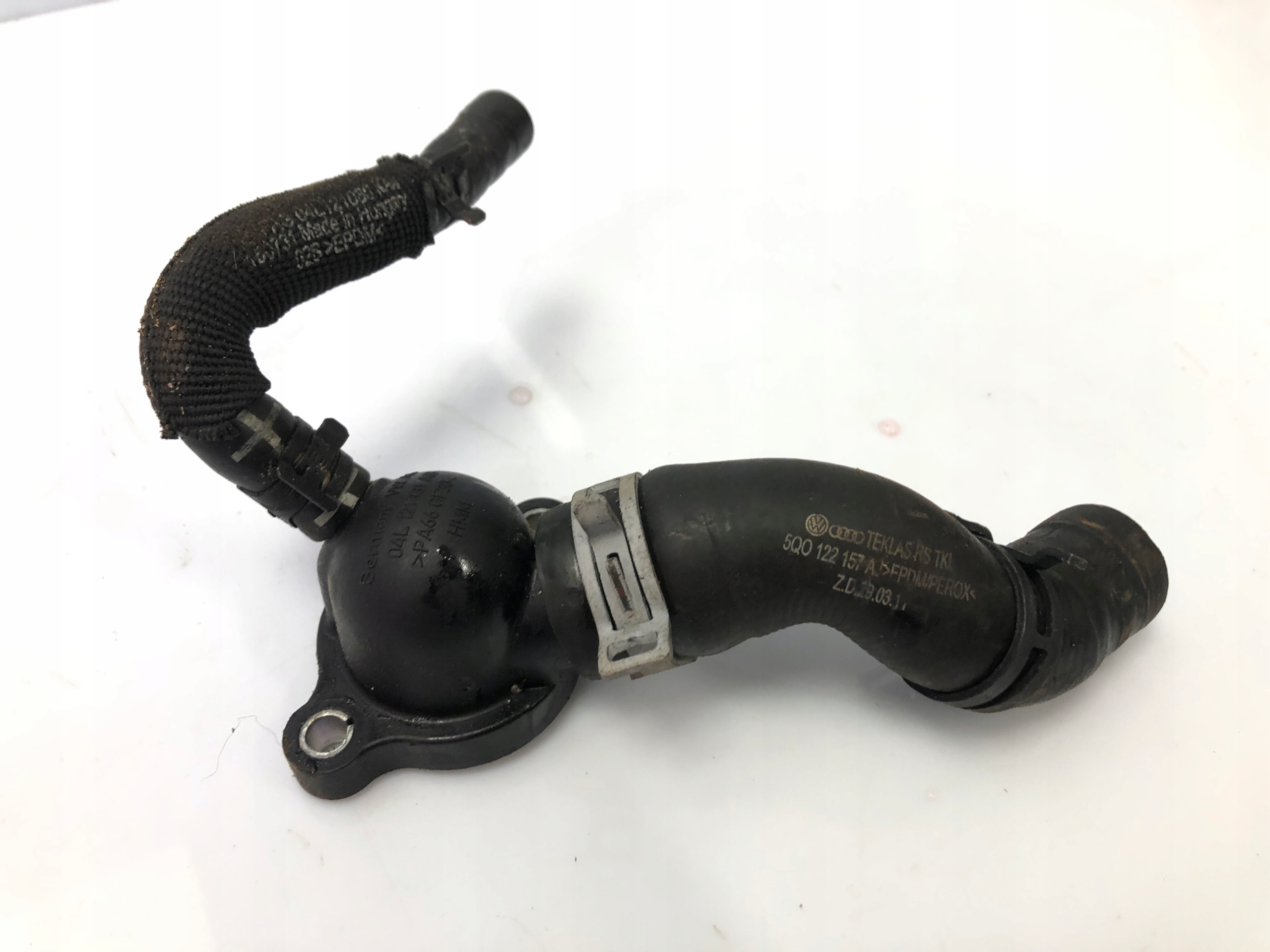 VW PASSAT B8 RURA PRZEWÓD WODY KRÓCIEC 04L121131AB za 30.00PLN z ...