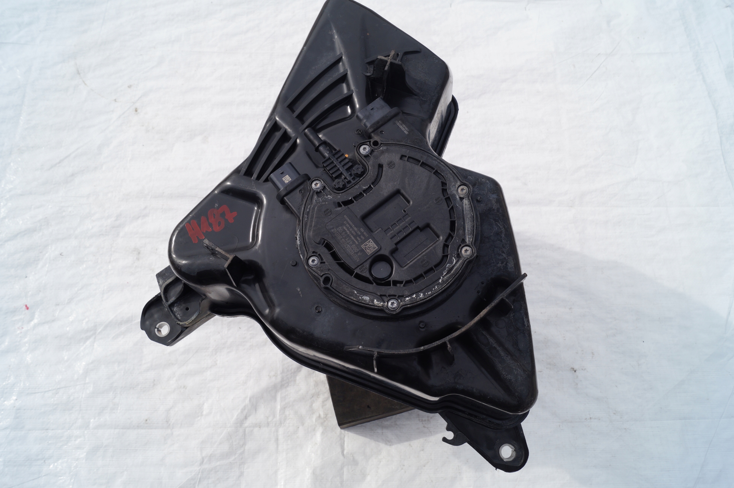 A9104700000 A9104706900 - Бак насос ADBLUE MERCEDES SPRINTER W907 W910 ...