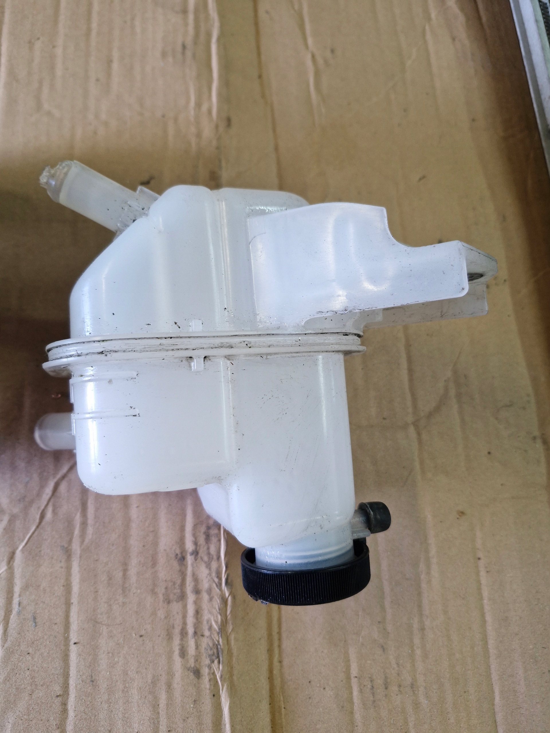 Zbiorniczek Wyrównawczy Yaris - Niska cena na Allegro