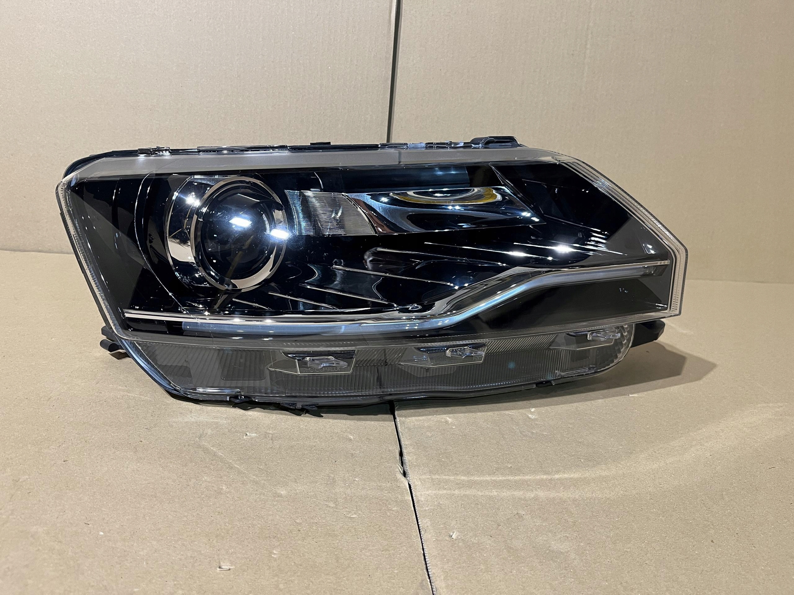 SKODA RAPID 5JB LAMPA PRAWY PRZÓD 5JB941016C za 1699.00PLN z Kowale ...