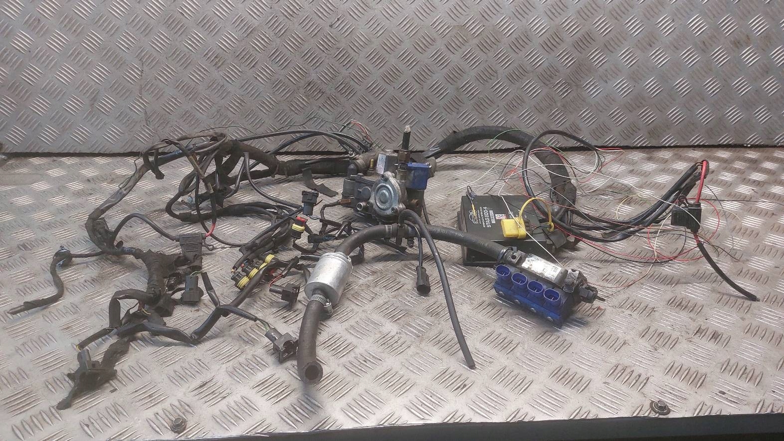 INSTALACJA GAZOWA LPG 67R-013912 PS-01 67R-014066 za 100.00PLN z Ławy ...