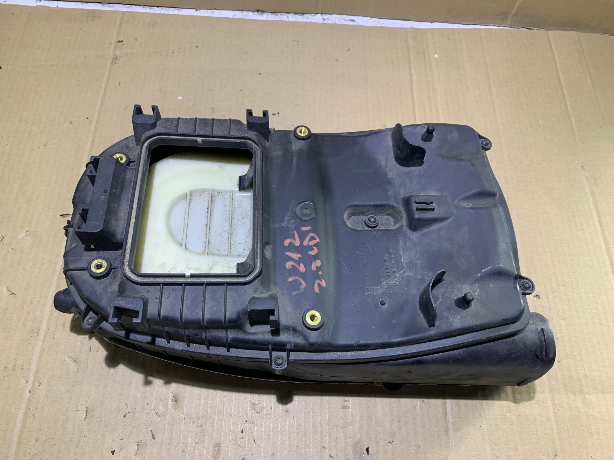 MERCEDES W212 OBUDOWA FILTRA POWIETRZA A6510901701 za 39.00PLN z ...